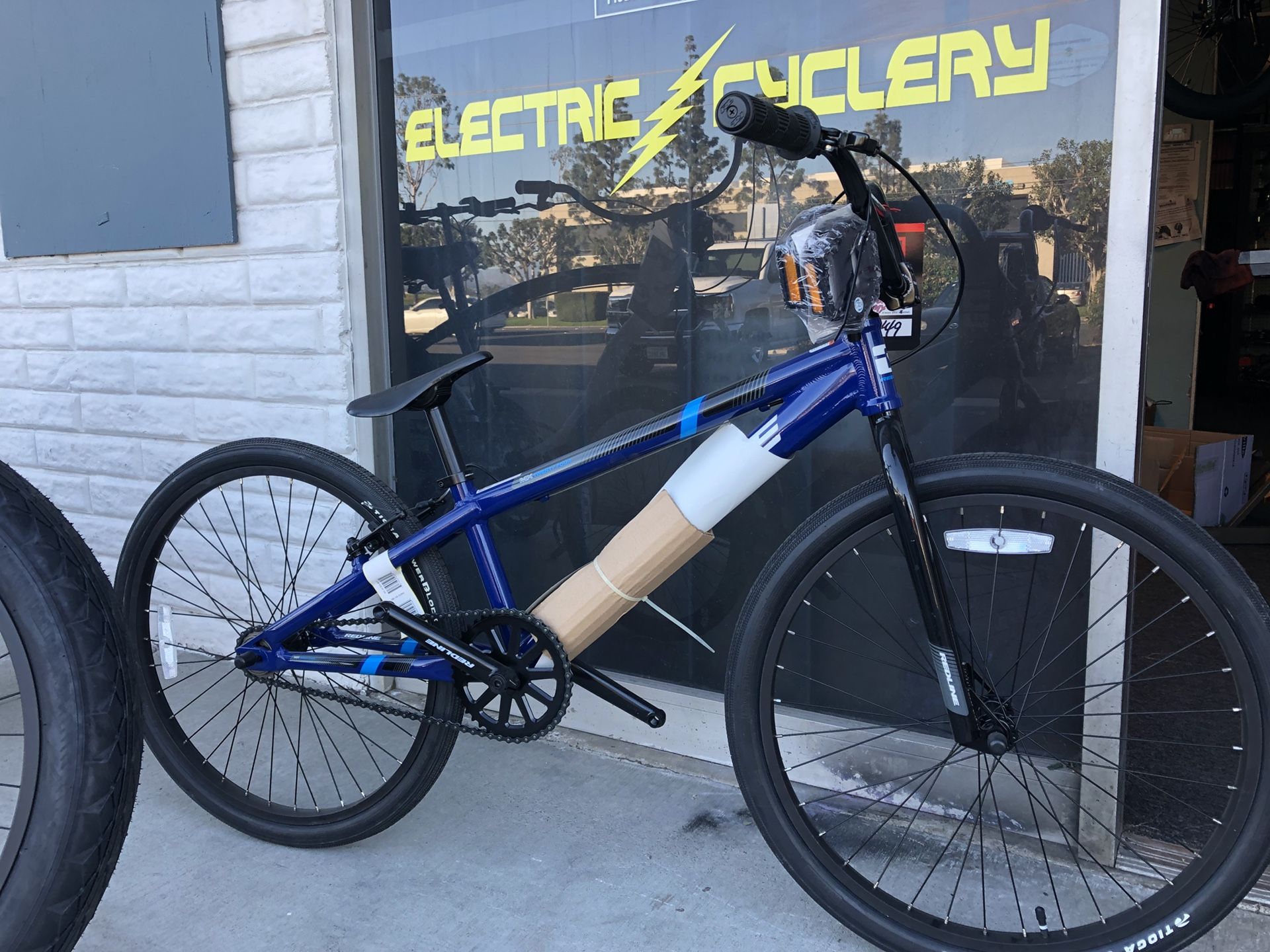 Redline mx24 blue race Bmx aluminum frame fully assembled full warranty ...