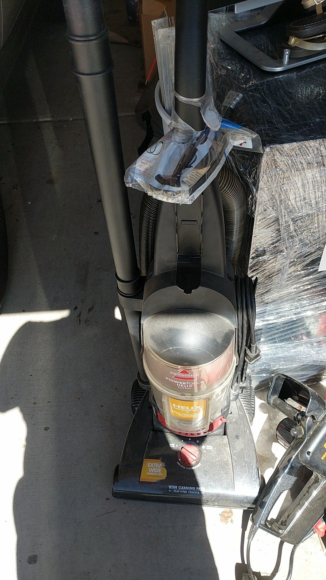 Bissell vacuum powerforce upright for Sale in Chandler, AZ - OfferUp