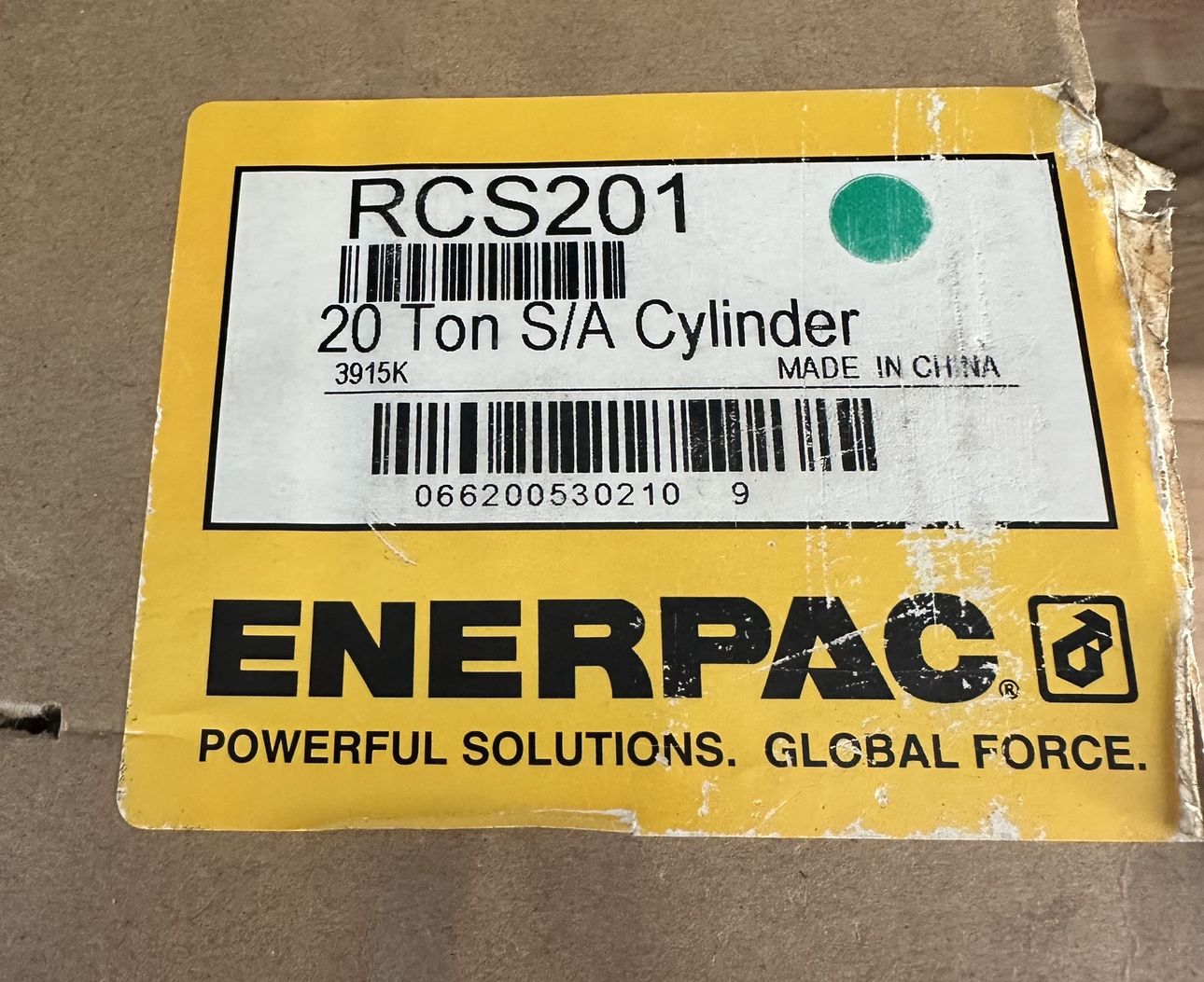 Enerpac RCS201 20 Ton Capacity Ram - New In Box for Sale in Riverside ...