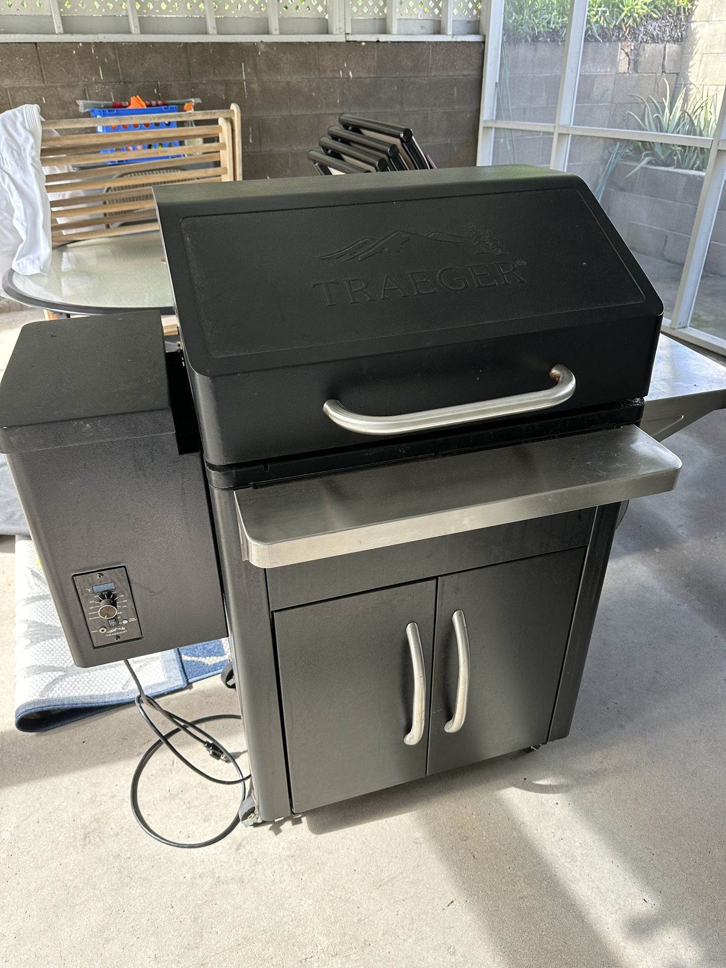 Traeger Silverton Grill With CORRODED PIPE. Needs Work. for Sale in San ...