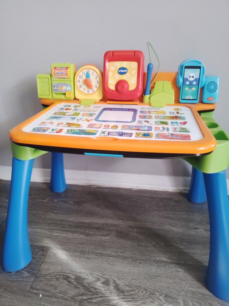 Vtech Kids Learning Table for Sale in San Antonio, TX - OfferUp