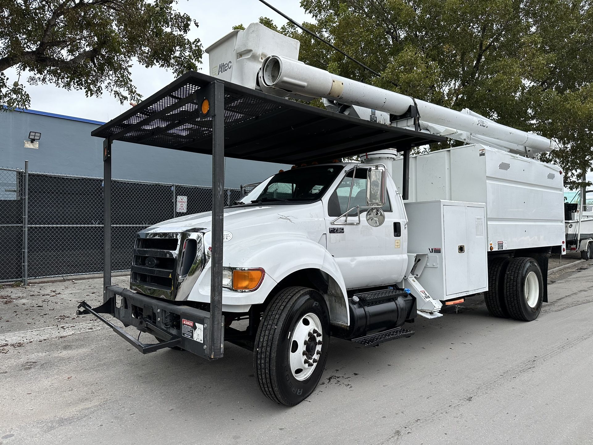 2012 Ford F750 for Sale in Miami, FL - OfferUp