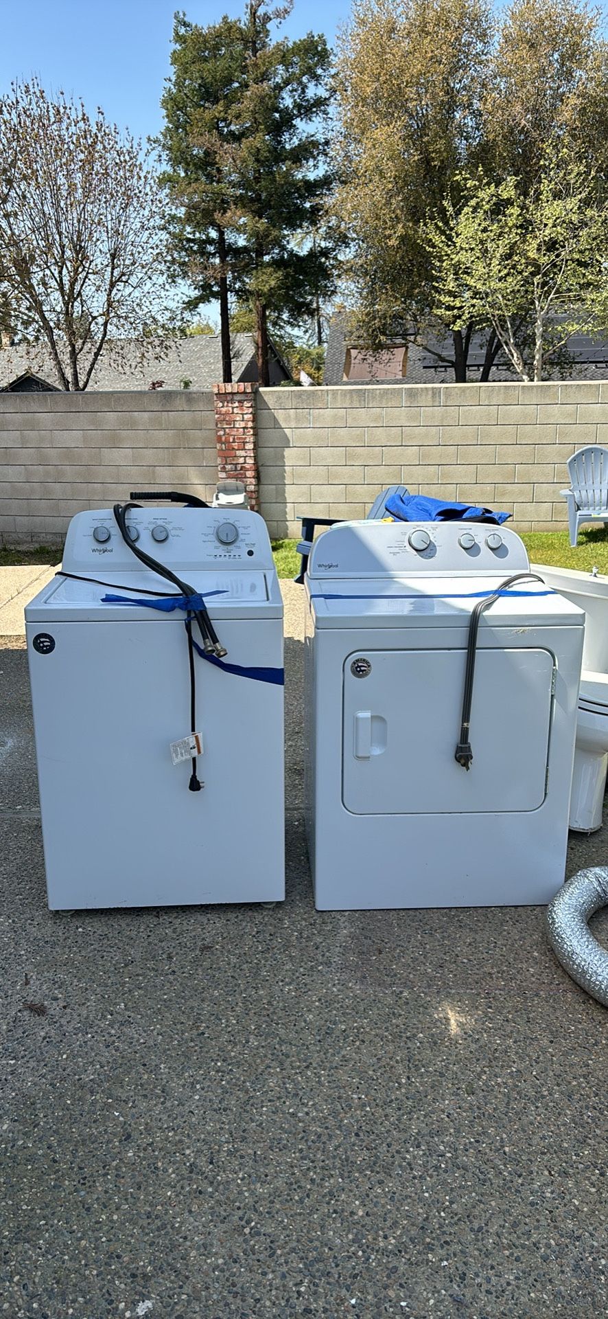 Whirlpool Washer N Dryer No Issues for Sale in Fresno, CA - OfferUp