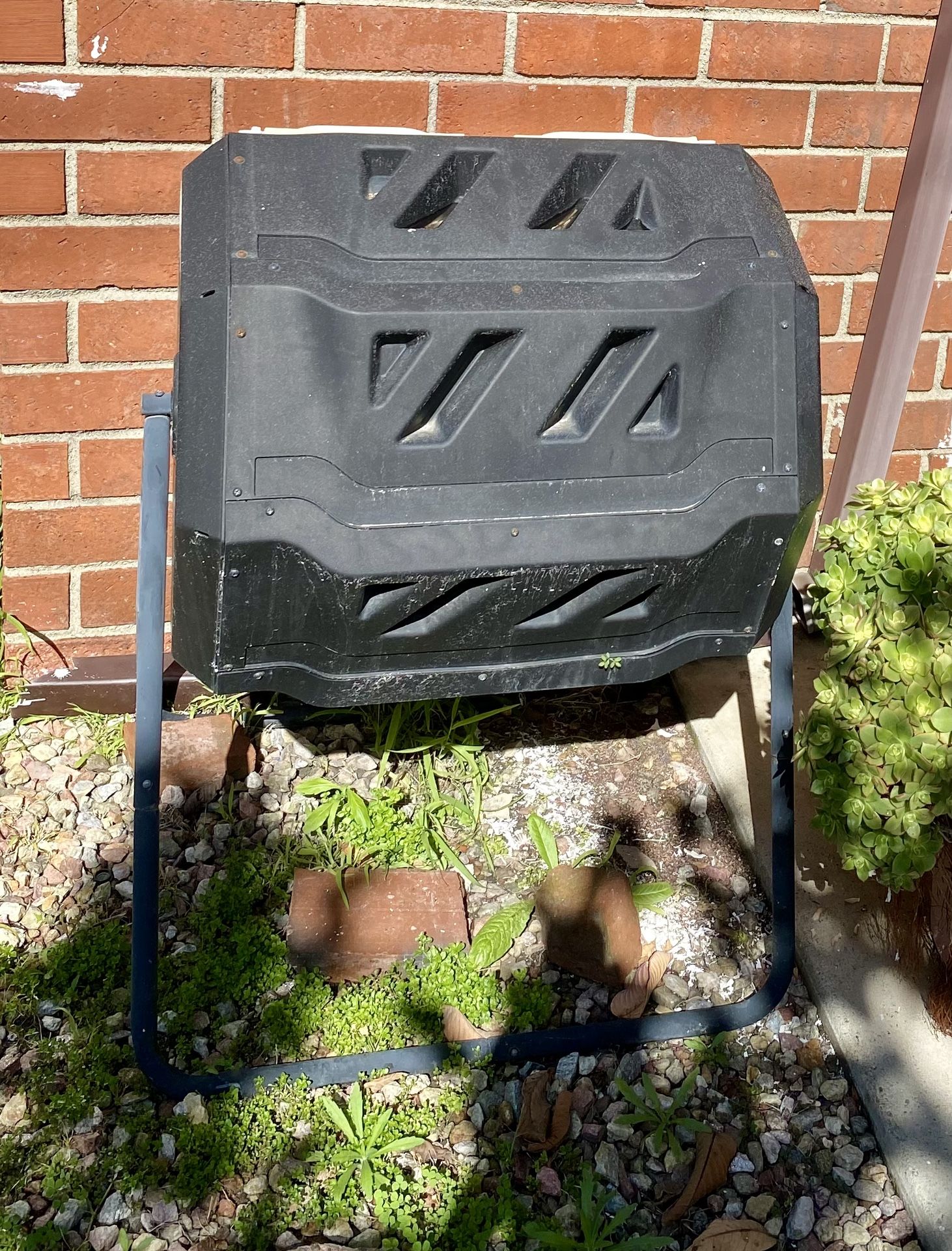 Free Tumbling Composter for Sale in Carson, CA - OfferUp
