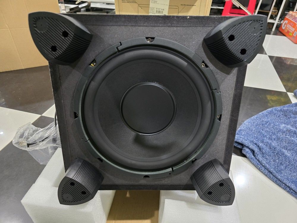 Klipsch KSW 12 12" woofer 440 watts peak Subwoofer. Brand new opened ...