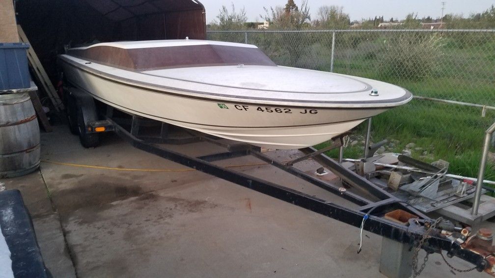 Spectra 20' mini day cruiser! for Sale in Lodi, CA - OfferUp