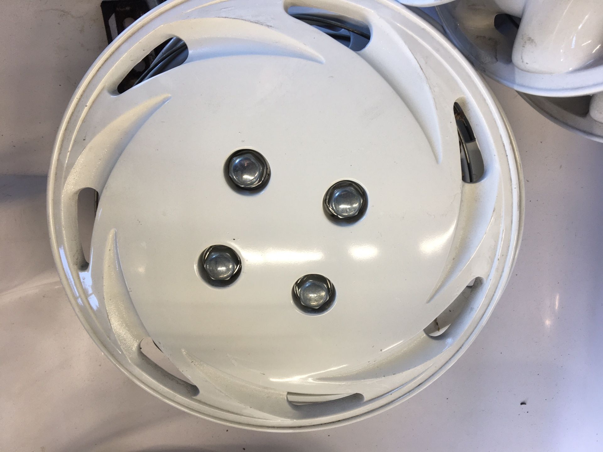 GEM CAR STOCK HUB CAPS for Sale in Torrance, CA - OfferUp