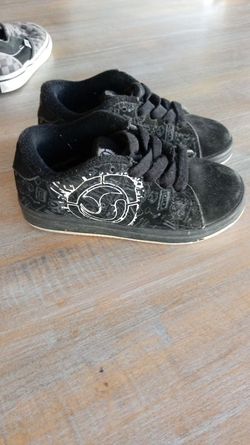 Dvs Skate Shoes