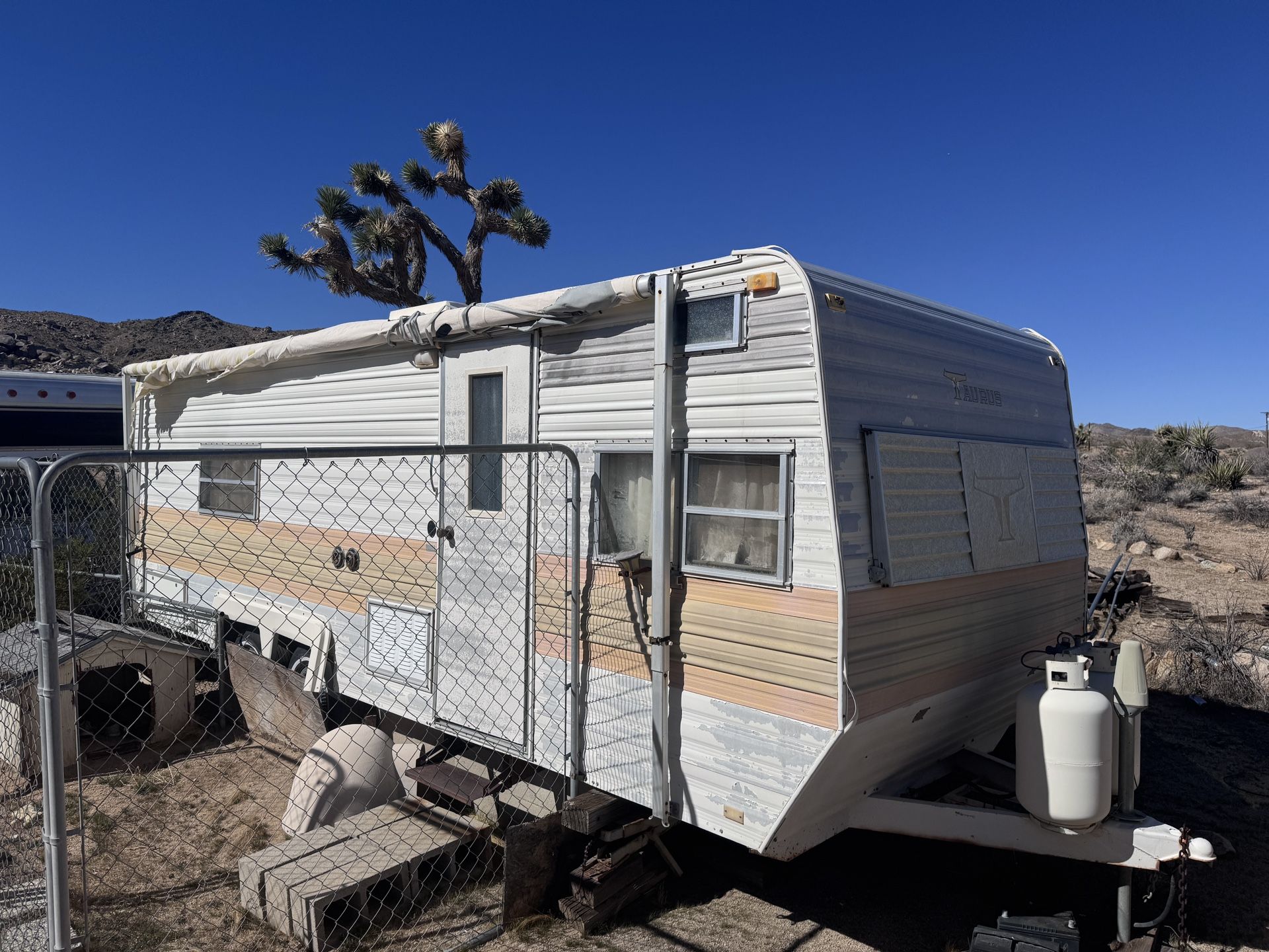 Vintage 1976 Terry Travel Trailer for Sale in Yucca Valley, CA - OfferUp