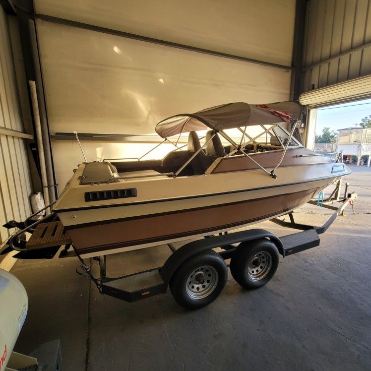 21ft Cuddy Cabin Sunray Boat Pleasure for Sale in Compton, CA - OfferUp