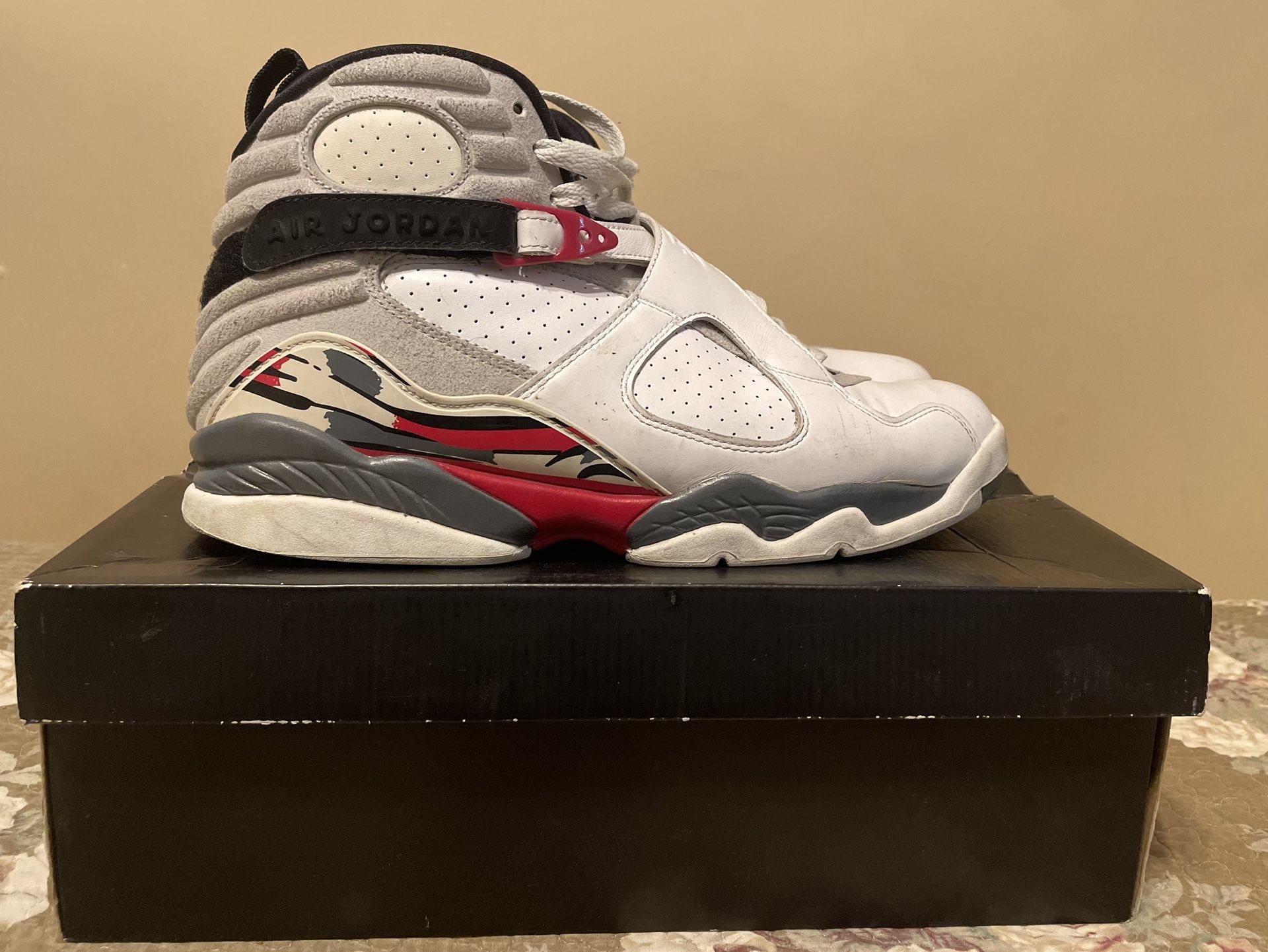 Jordans Bugs Bunny 9