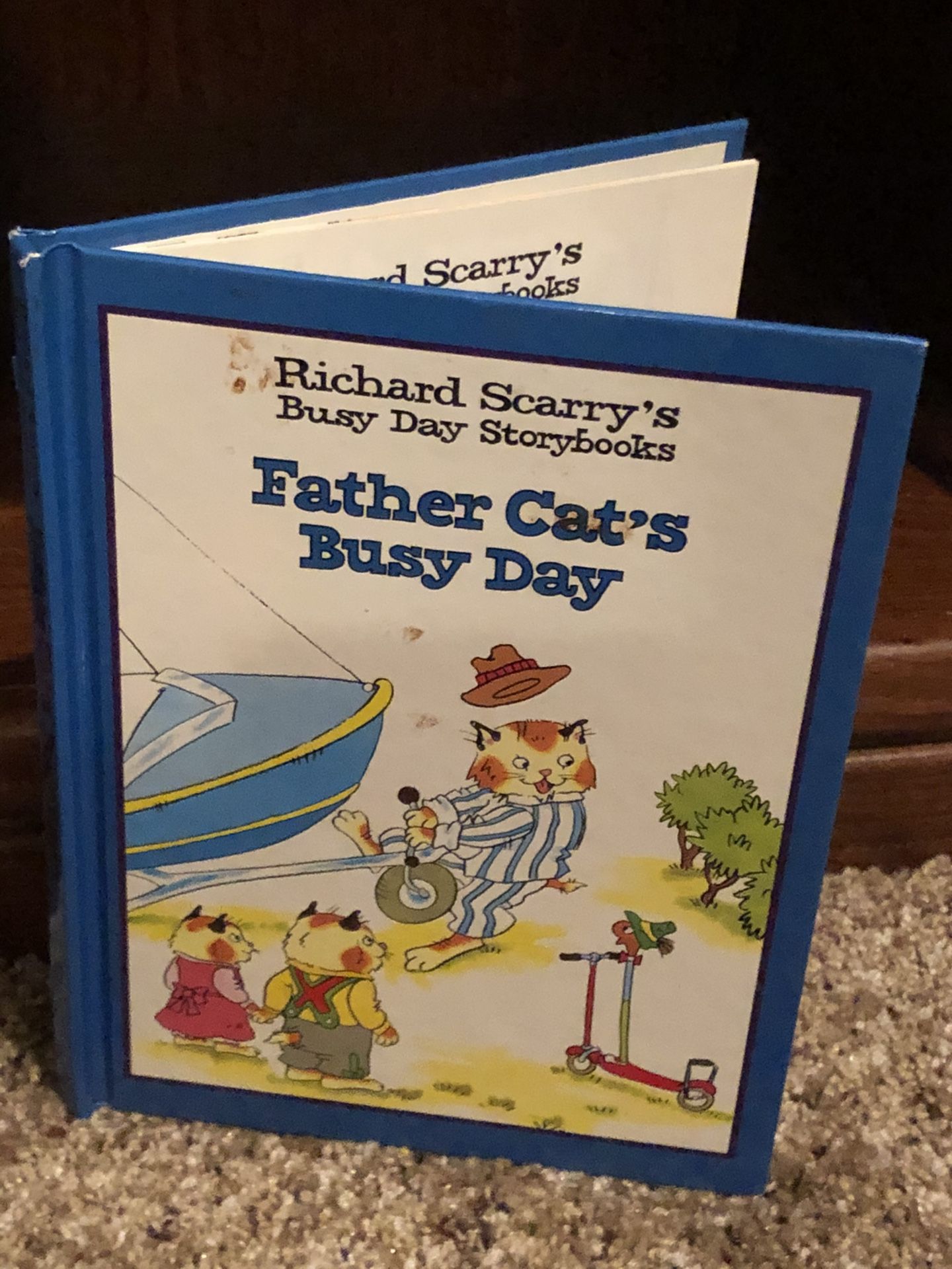Richard Scarry’s Busy Day Storybook - Father Cat’s busy day children’s ...