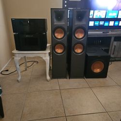 COMPLETE HOME THEATER SYSTEM for Sale in Hemet, CA - OfferUp