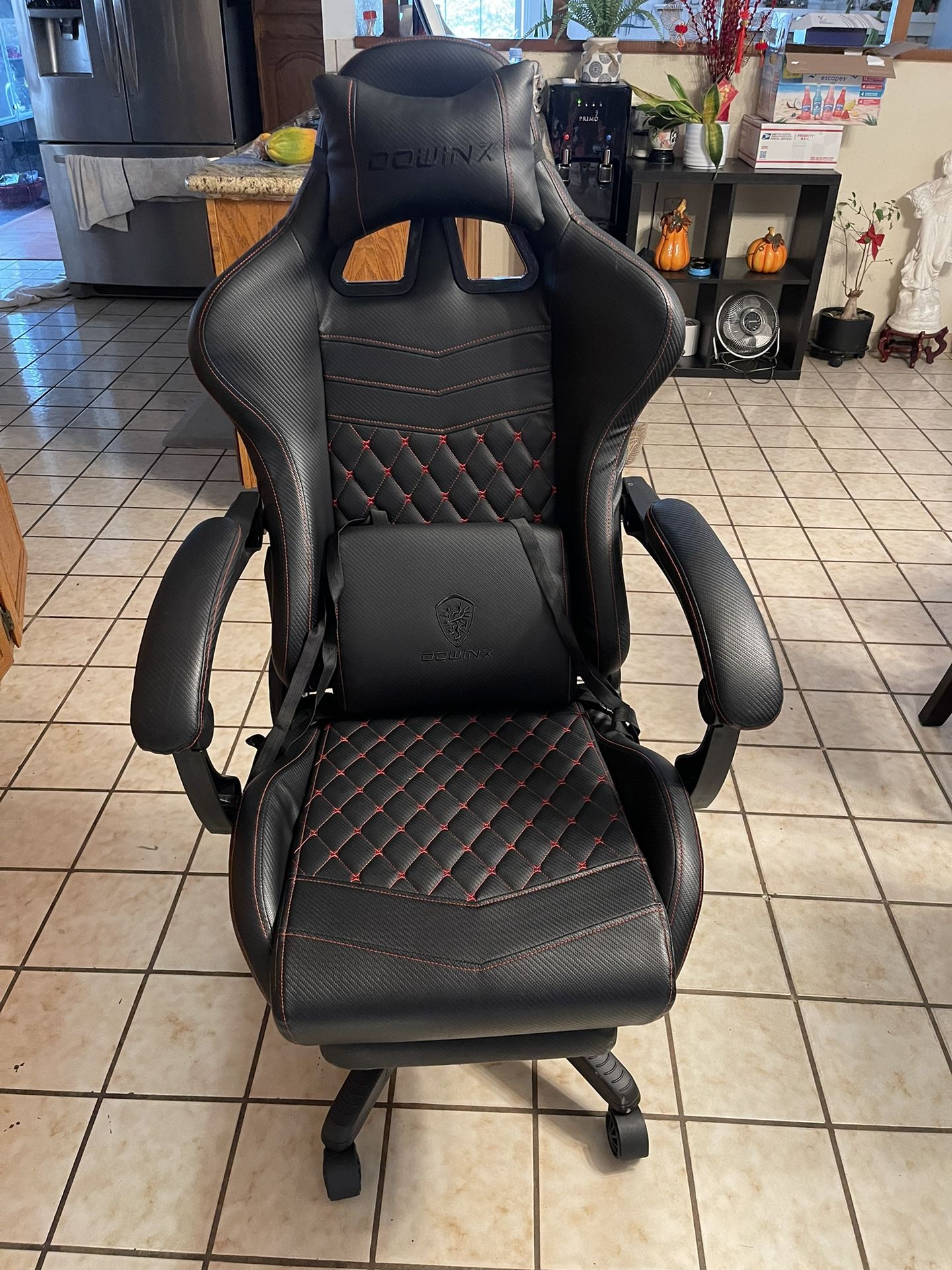 DownX Gaming Chair for Sale in Santa Ana, CA - OfferUp
