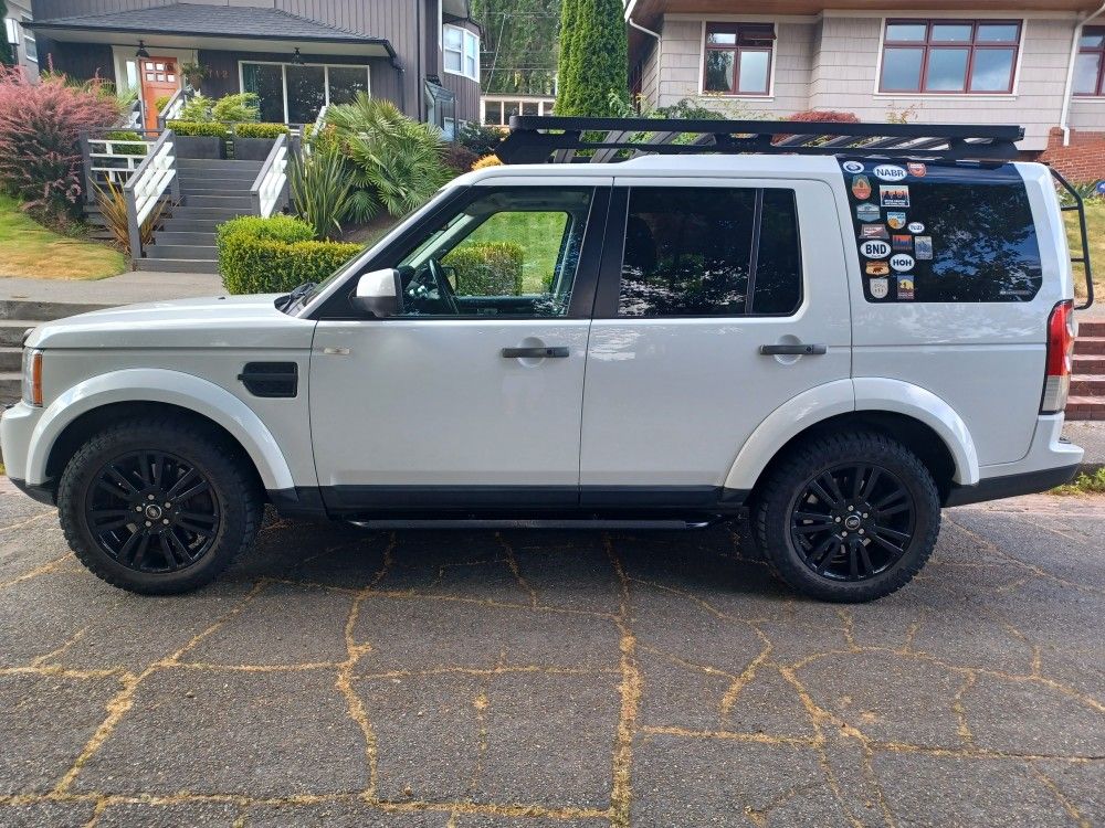 Landrover Discovery LR4 Black Wheels for Sale in Tacoma, WA - OfferUp