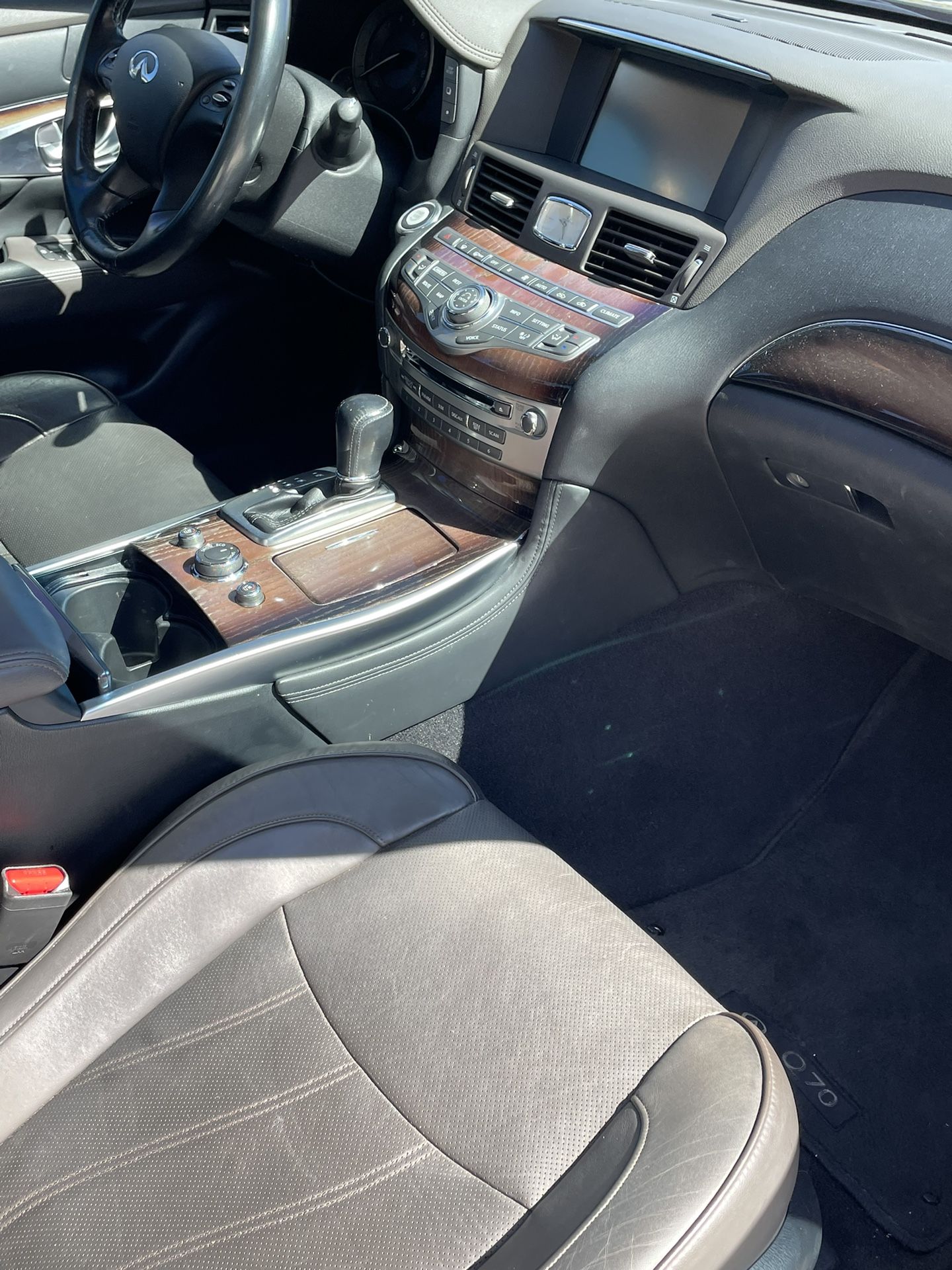 2015 Infiniti Q70l for Sale in Las Vegas, NV - OfferUp