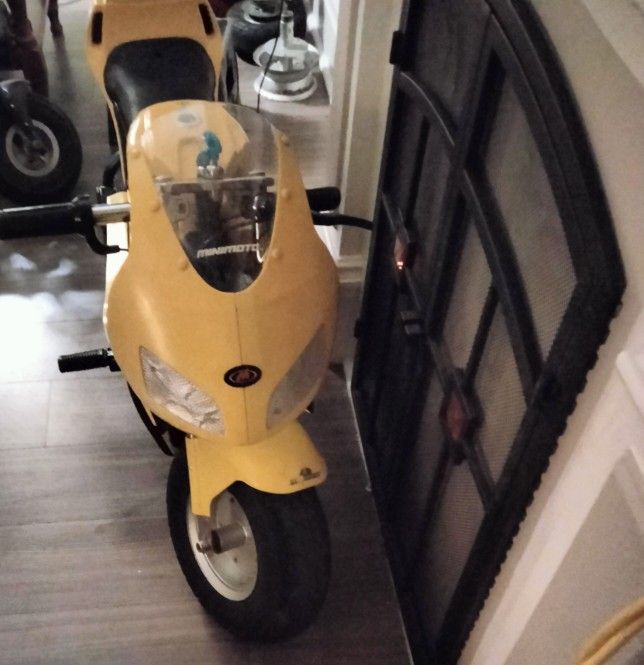 Honda Mini Motto Pocket Bike Pending for Sale in St. Louis, MO - OfferUp