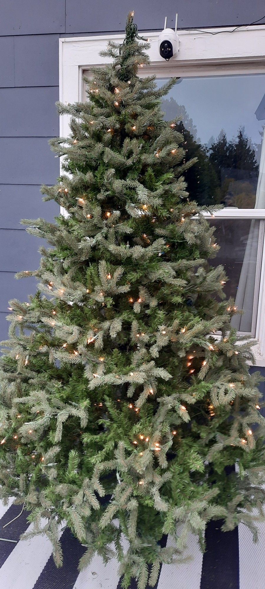 Save The Trees And Buy Artificial! Highend Gorgeous Puleo Christmas ...