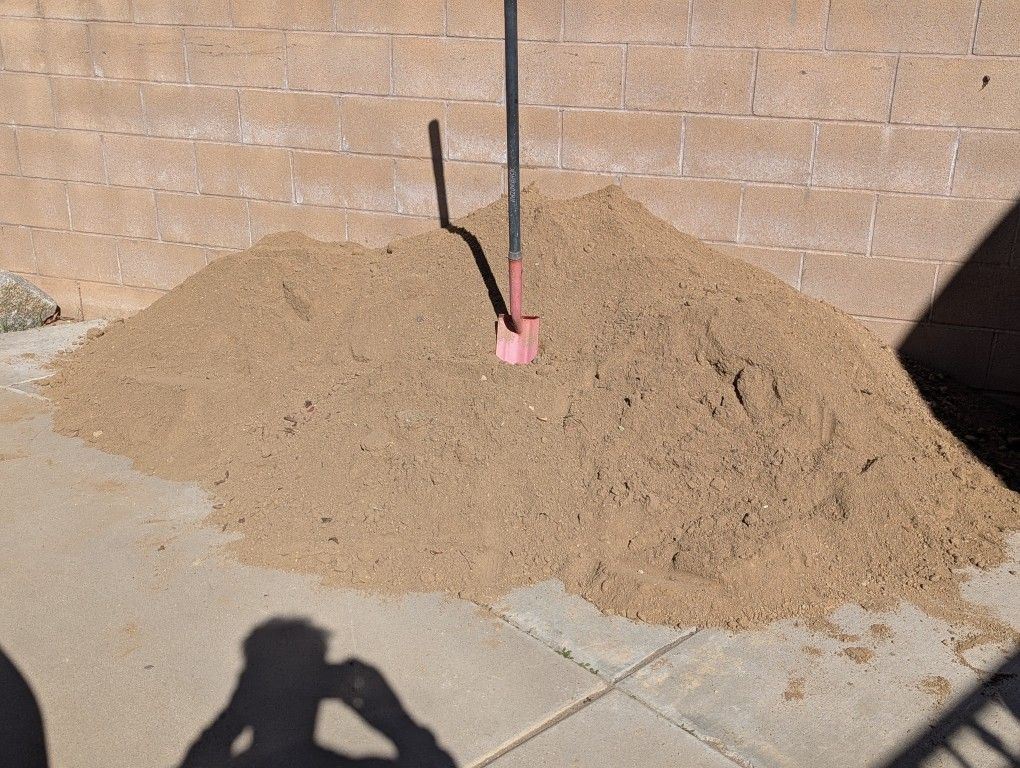 Clean Fill Dirt Free for Sale in Norco, CA - OfferUp