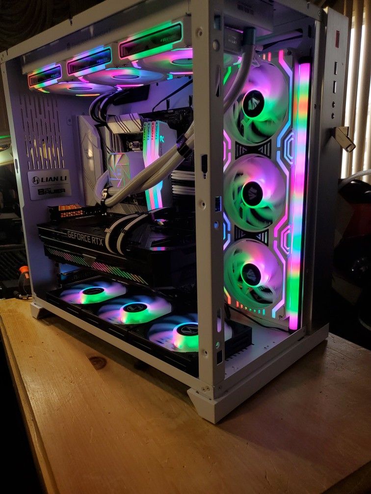 Black and White Beautiful Gaming PC for Sale in Riverside, CA - OfferUp