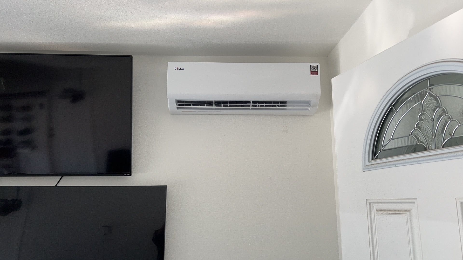 New DELLA 12,000 BTU/ 1 Ton Mini Split Air Conditioner, Heats & AC ...
