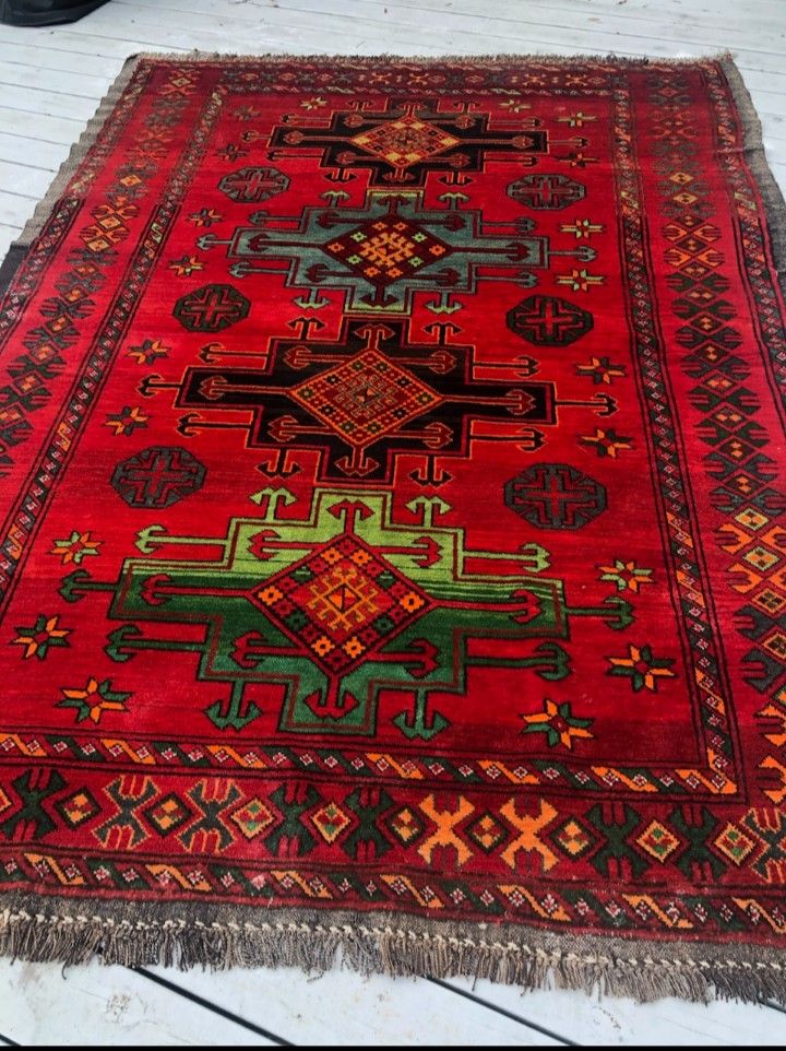 Beautiful Handmade Wool Rug for Sale in Fernandina Beach, FL - OfferUp