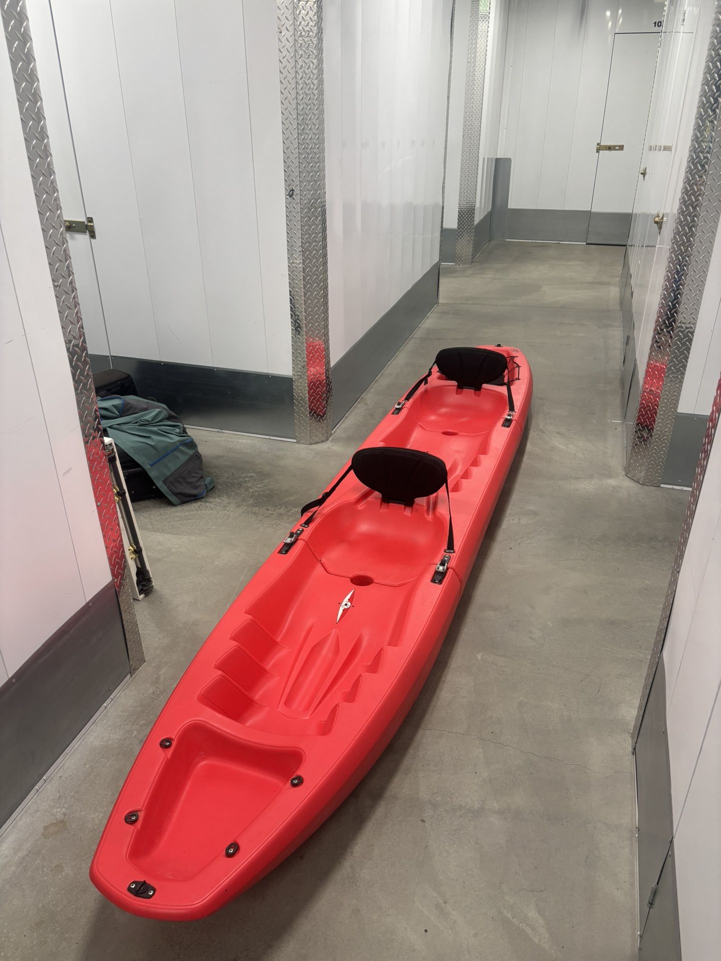 Point 65 Falcon Single/Tandem Kayak – 3 Piece – 2 Paddles + 2 Life ...