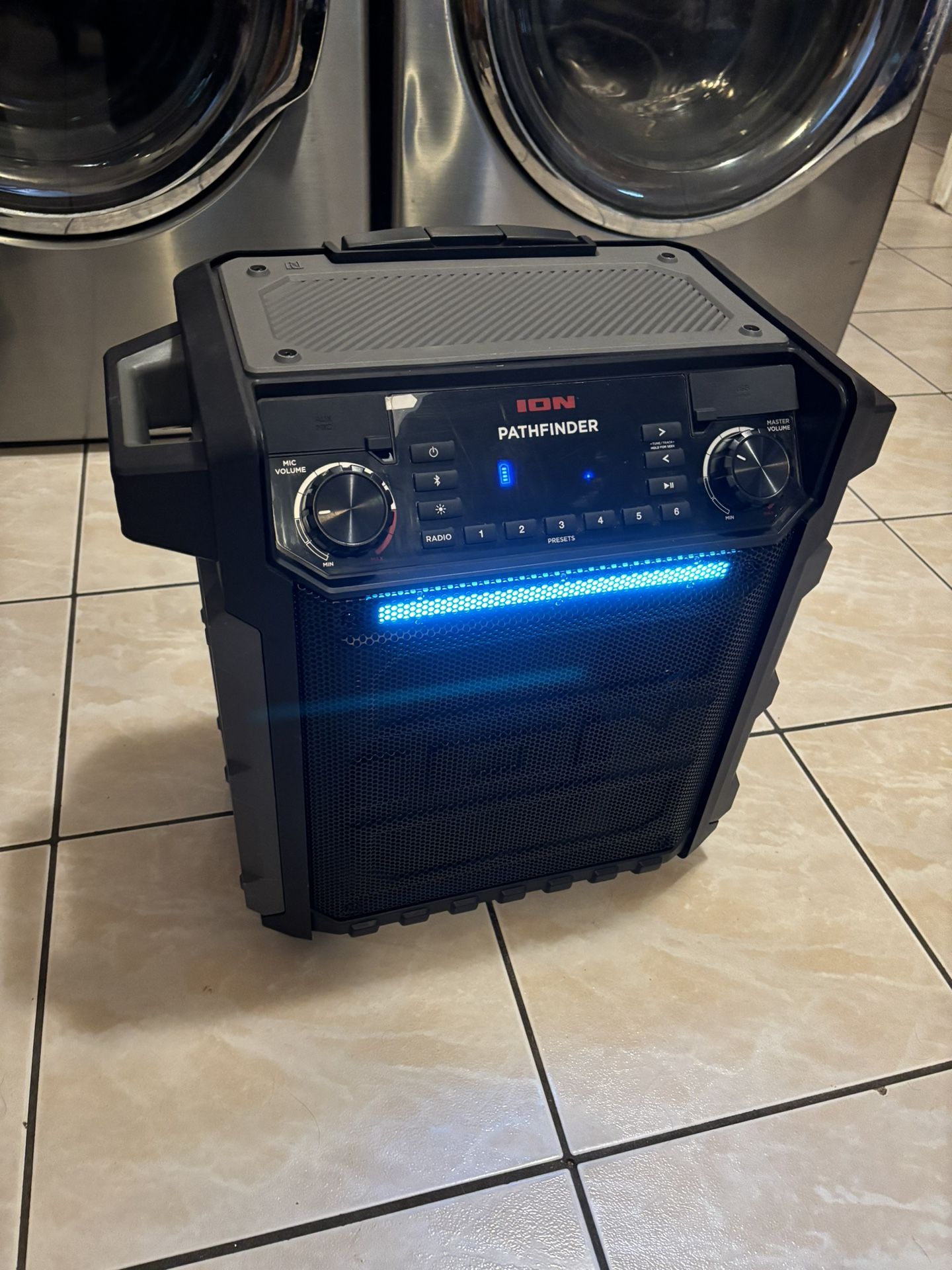 Ion Pathfinder Bluetooth Portable Speaker 120 WATTS for Sale in ...