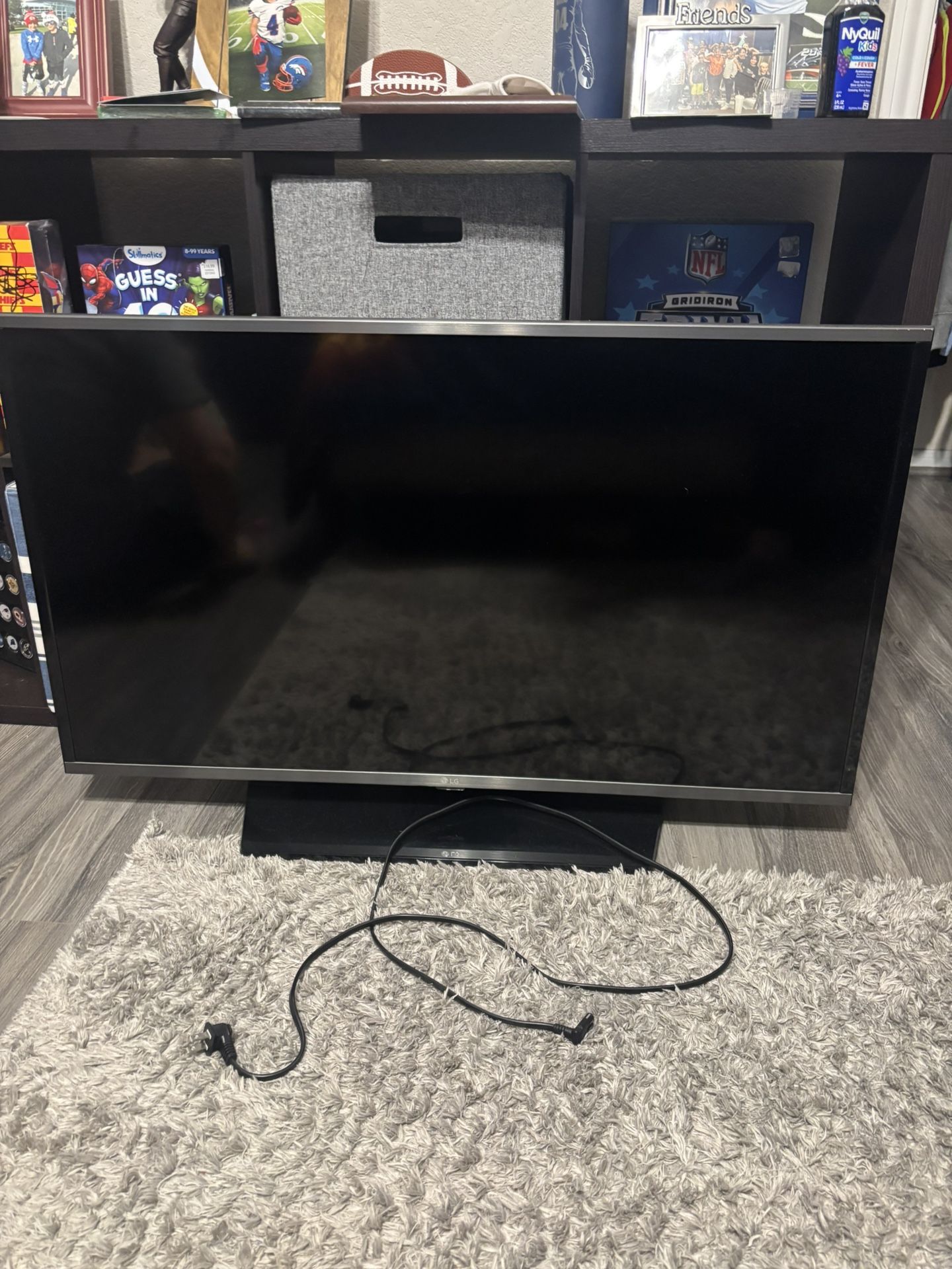 43 Inch LG TV for Sale in Tomball, TX - OfferUp