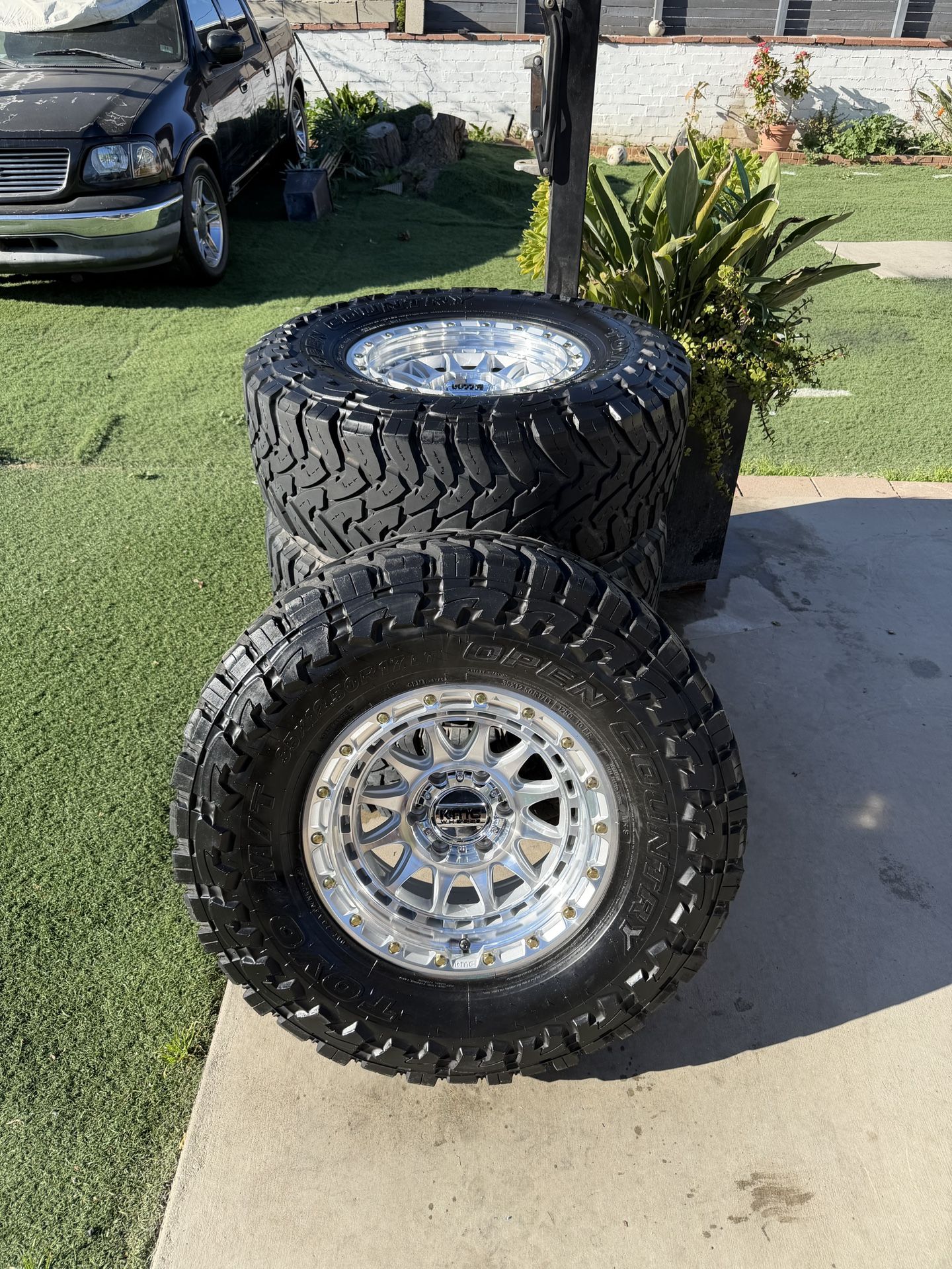 4 kmc rims 35x12.50r17 Toyota M/T Tacoma rims Chevy rims 6 lug rims ...