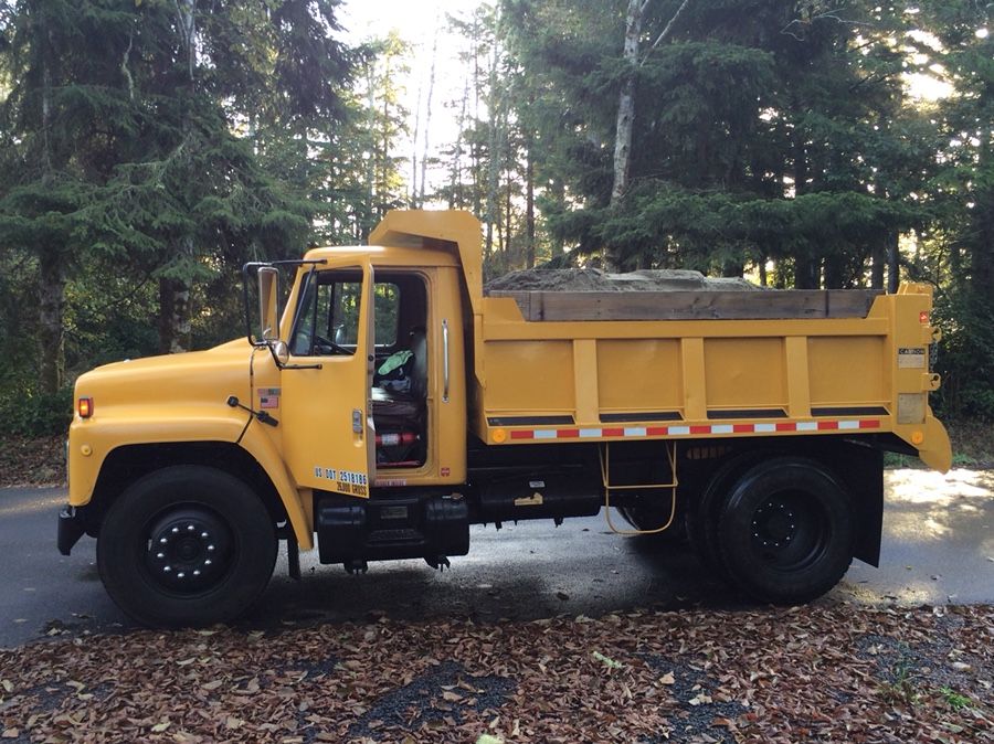 DELIVERY 5-7 yard dump truck, gravel, topsoil bark etc for Sale in ...