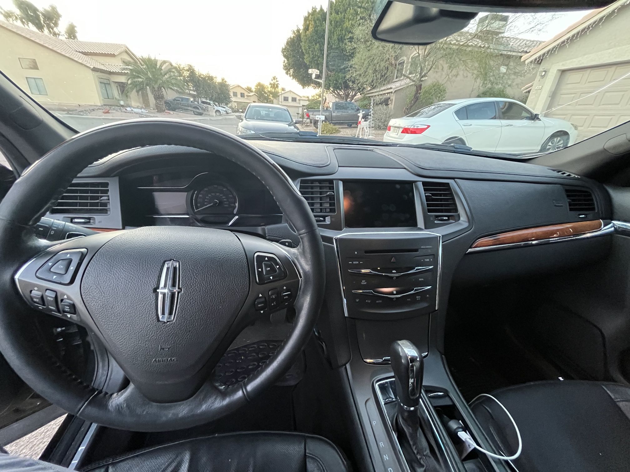 2015 Lincoln MKS for Sale in Phoenix, AZ - OfferUp