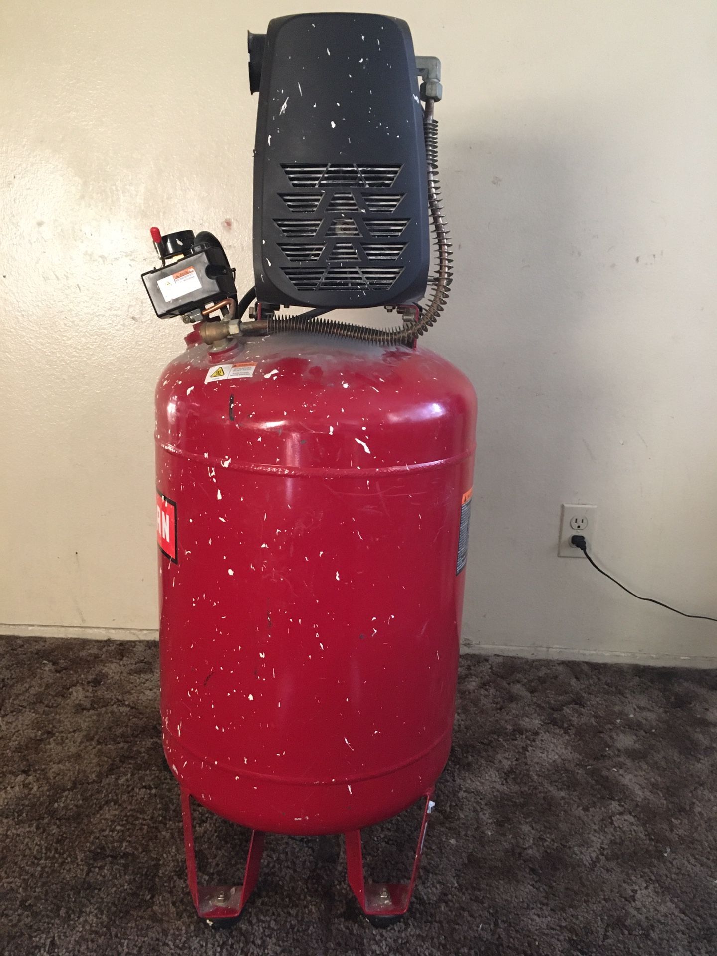 Craftsman Portable Vertical Air Compressors, 20 gal for Sale in ...