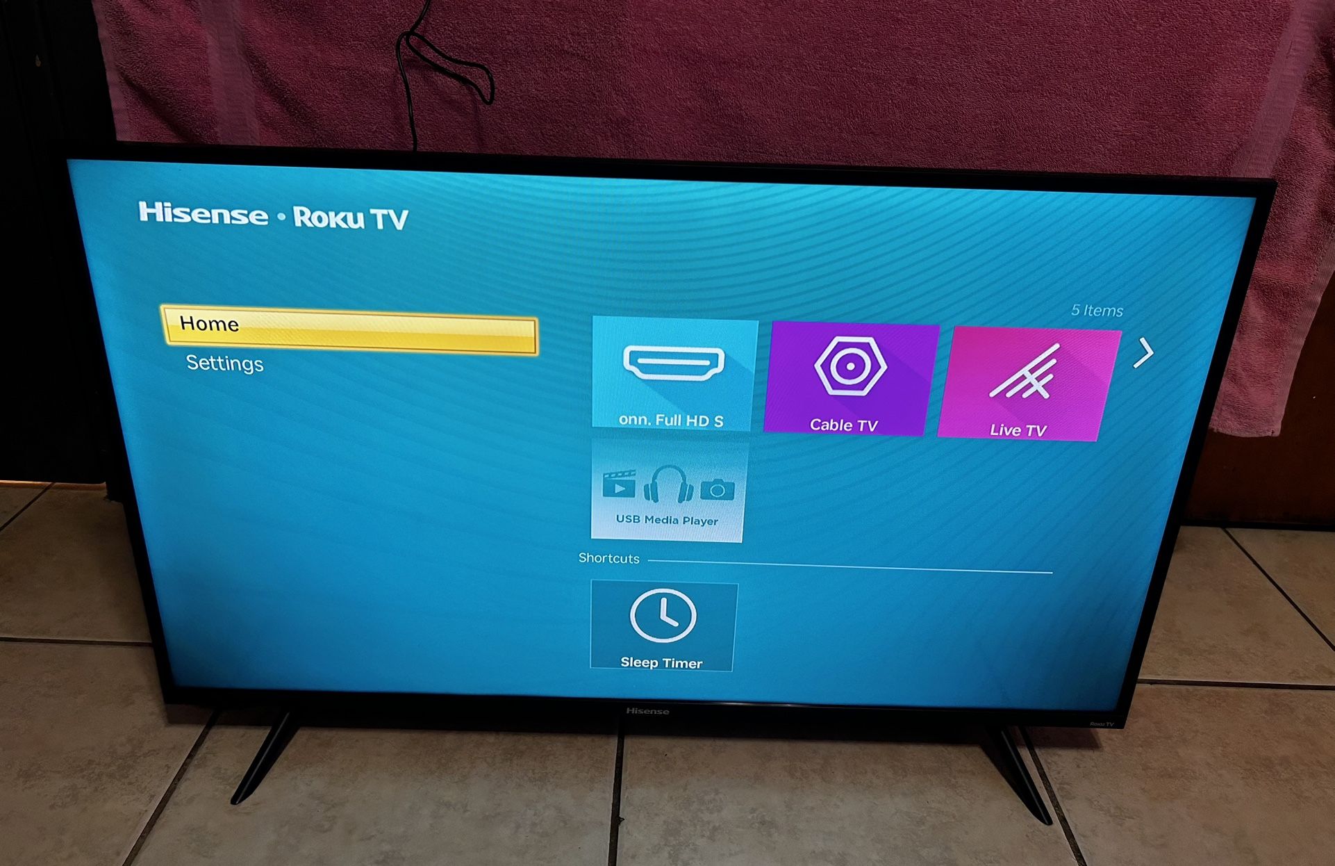 40” Hisense Roku Tv for Sale in Phoenix, AZ - OfferUp