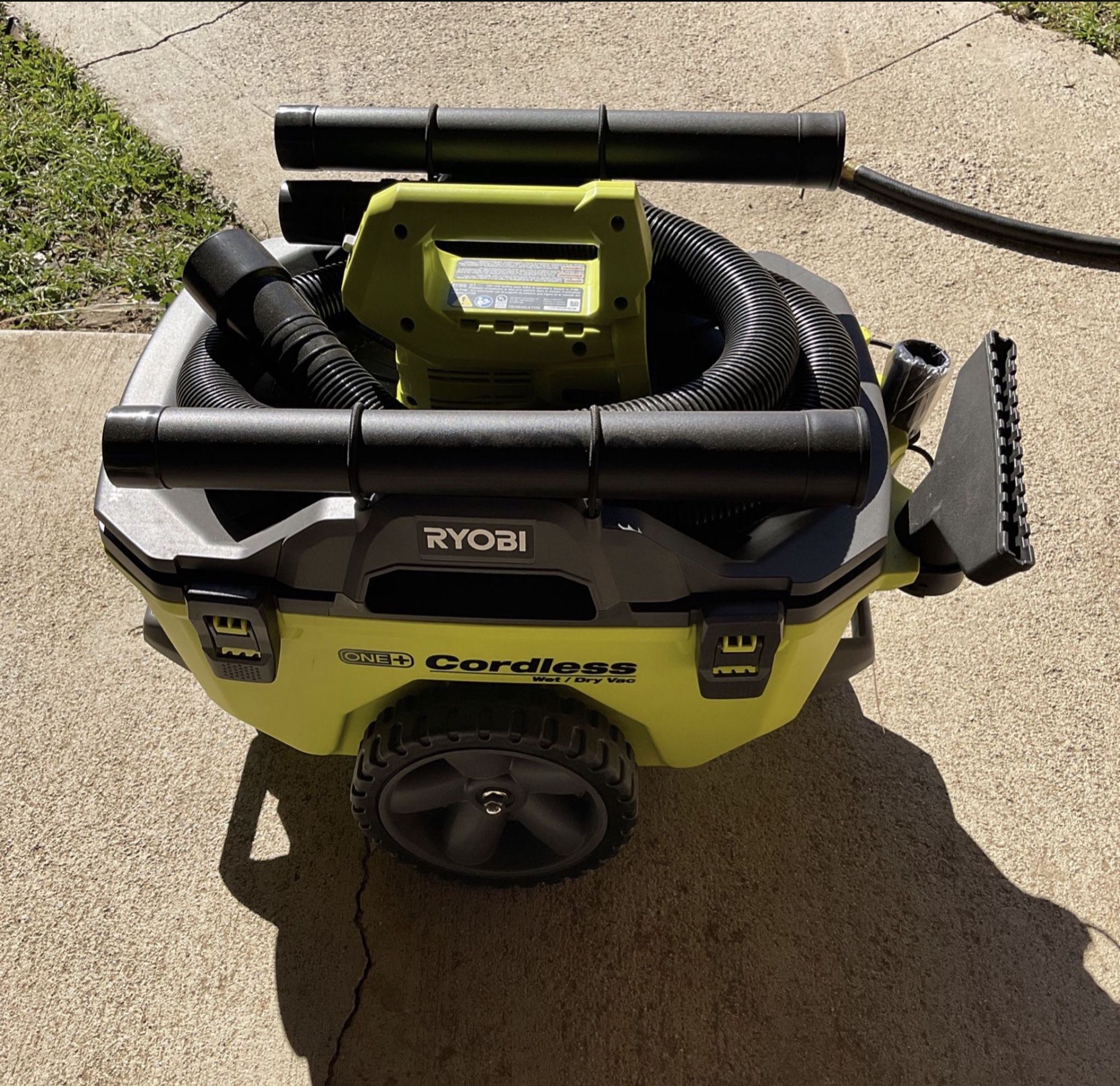Ryobi 18v Wet Dry Vac Project Vacuum RYOBI RV1811-0 18V ONE+ Cordless ...