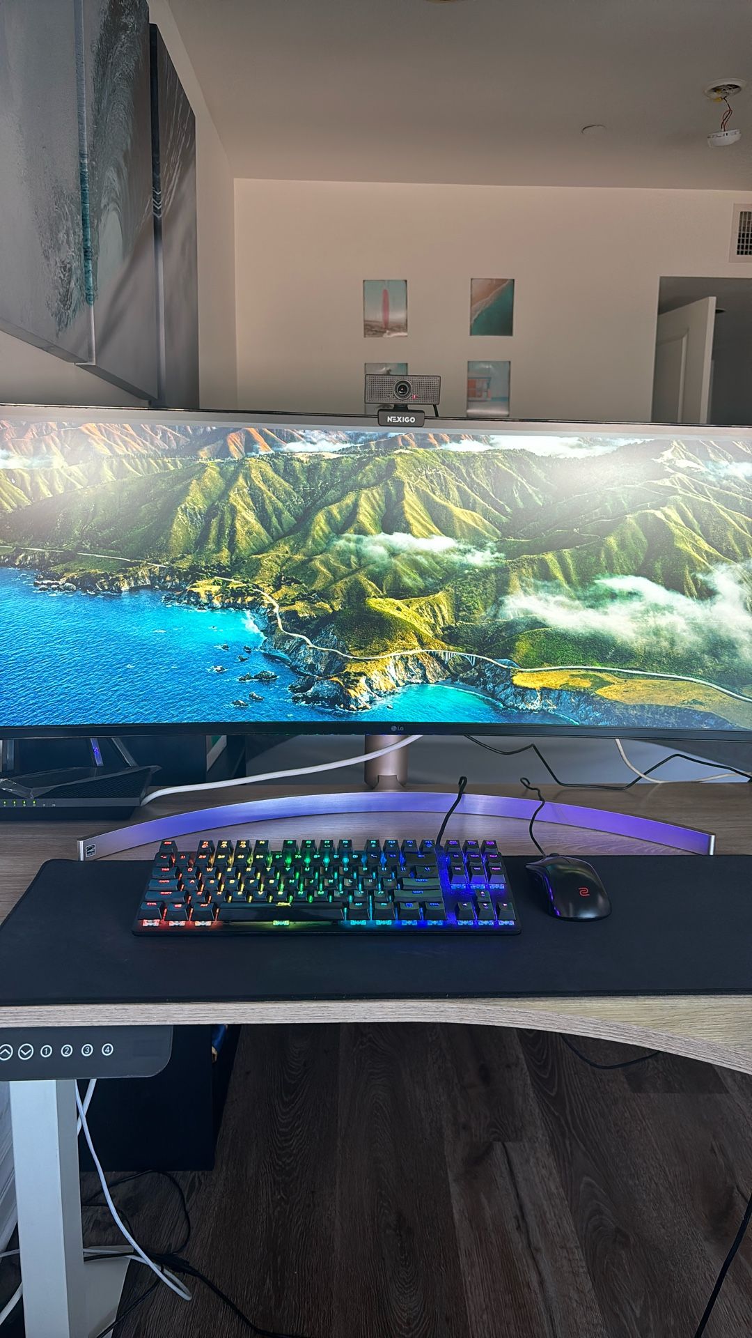 LG HDR DQHD 49” Wide Curved Monitor for Sale in Los Angeles, CA - OfferUp