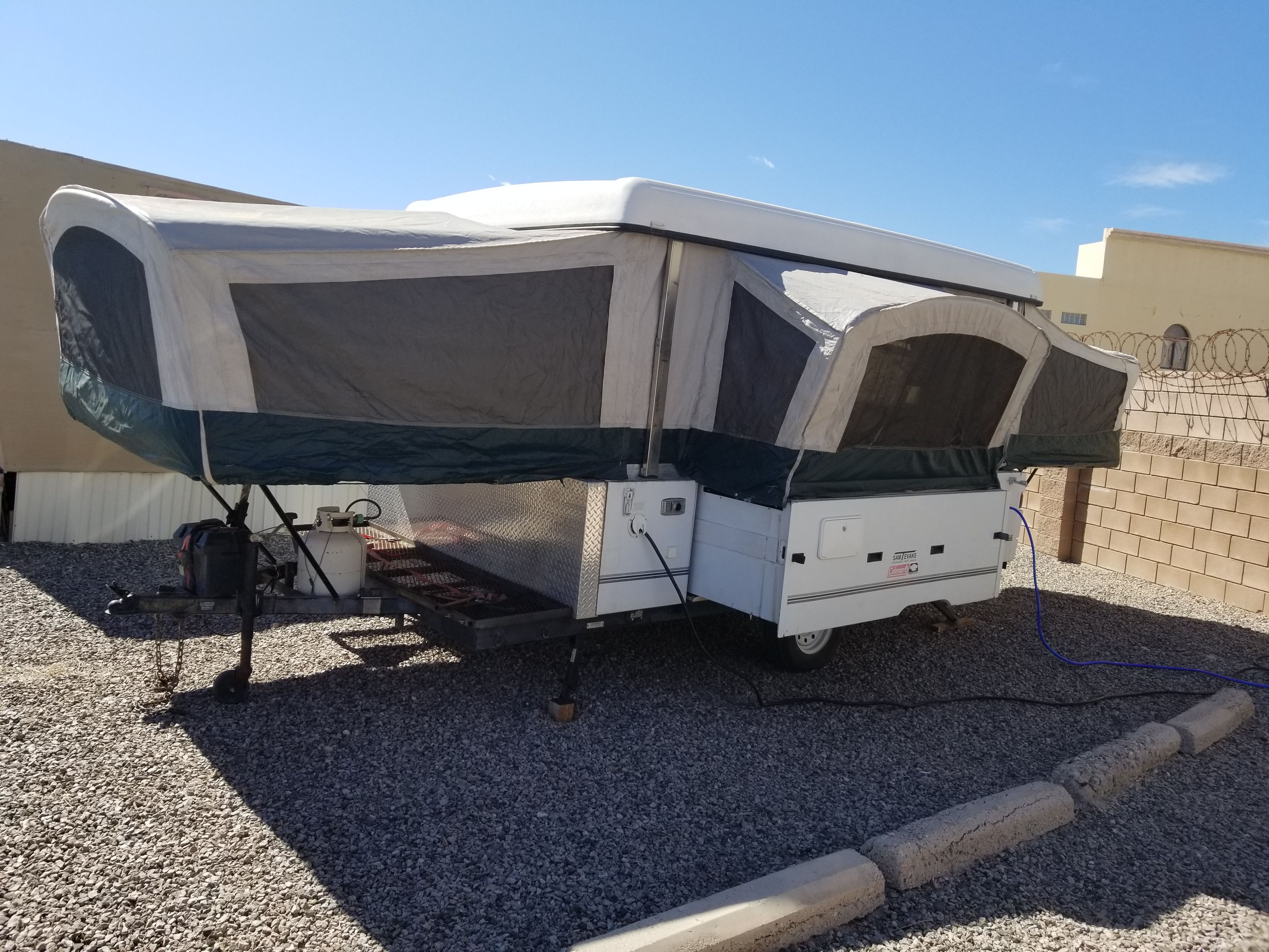 2001 Coleman Utah pop Up tent Trailer with Slide for Sale in Chandler ...