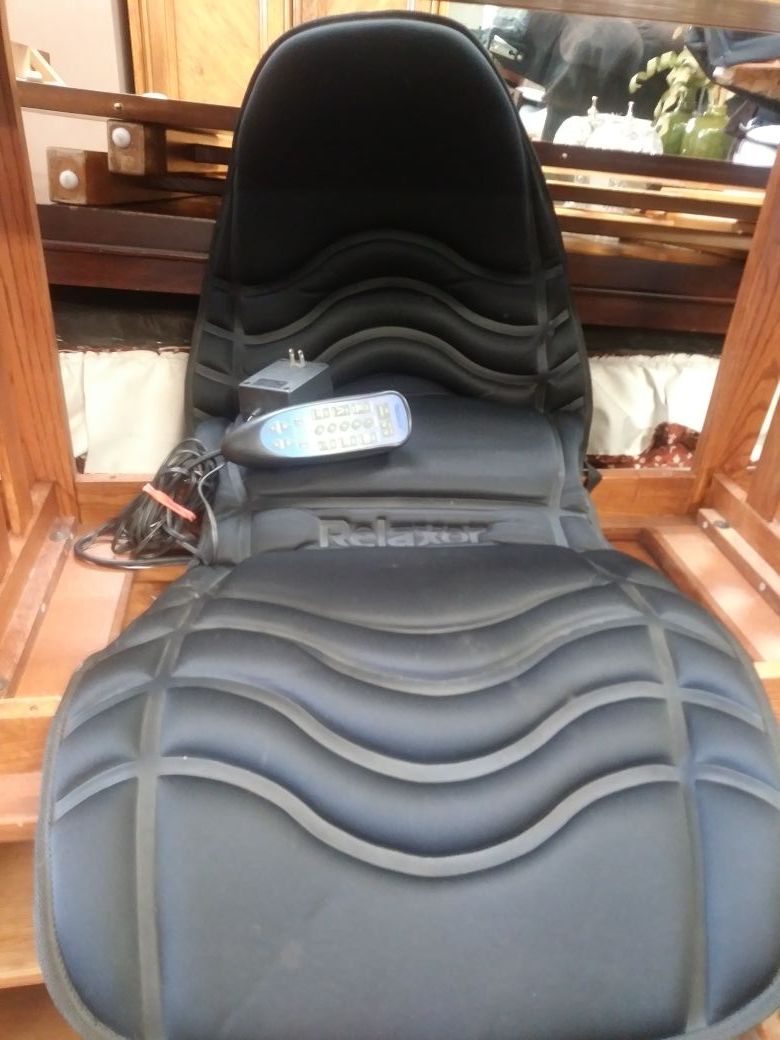 Relaxor Vibrationg Heated Seat Massager Model 994 for Sale in Riverside ...
