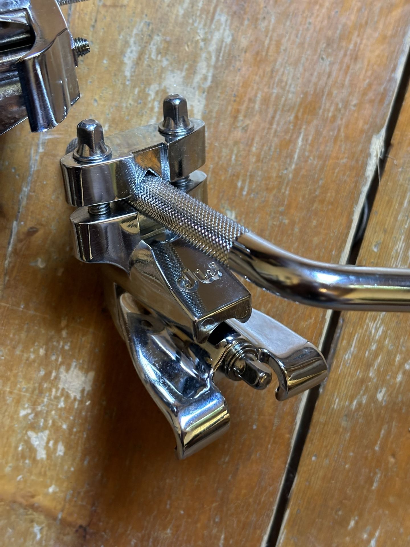 DW DWSM2224 Clamp-On Bass Drum Hoop Spurs for Sale in Tucson, AZ - OfferUp