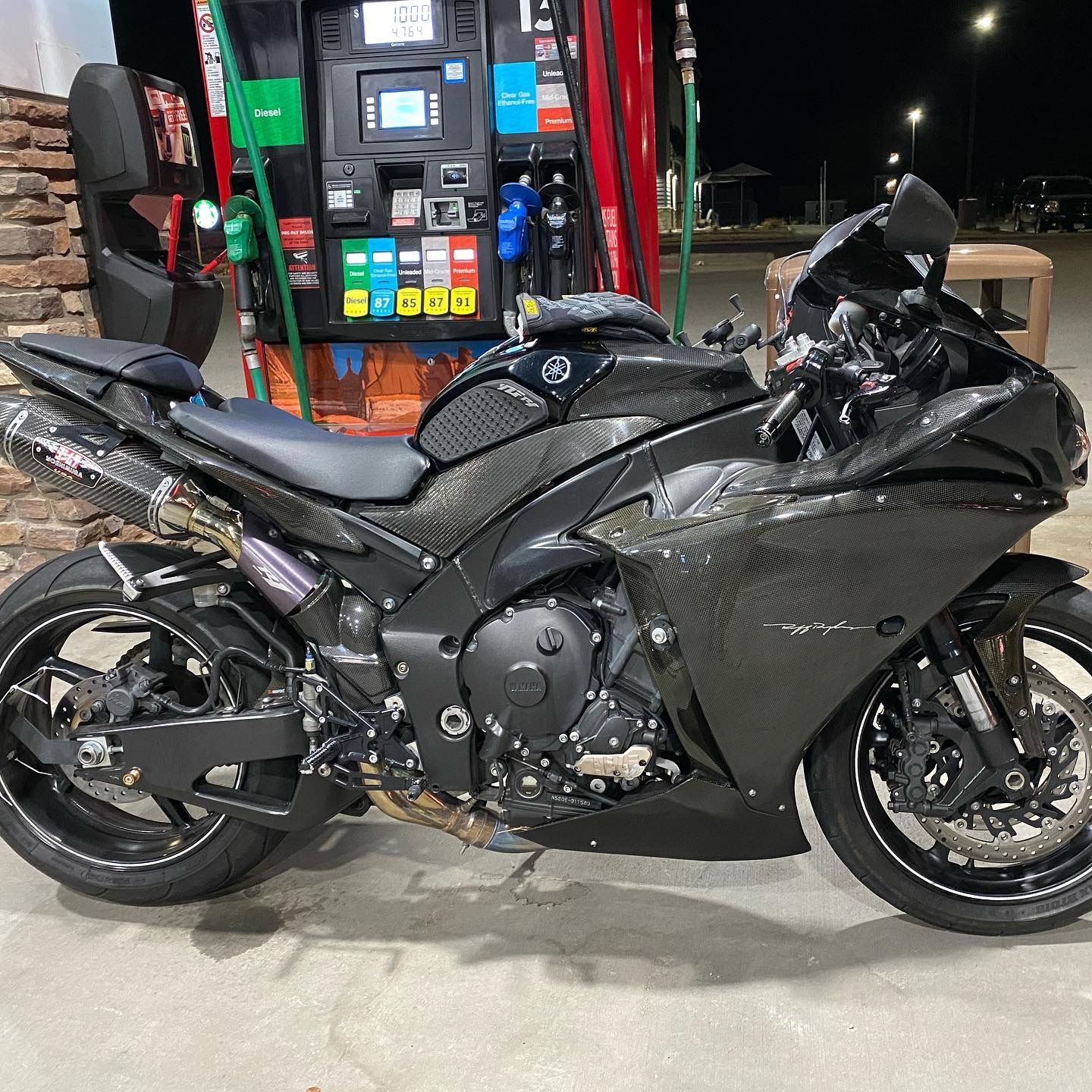 2010 Yamaha r1 1000cc for Sale in Crowley, TX - OfferUp