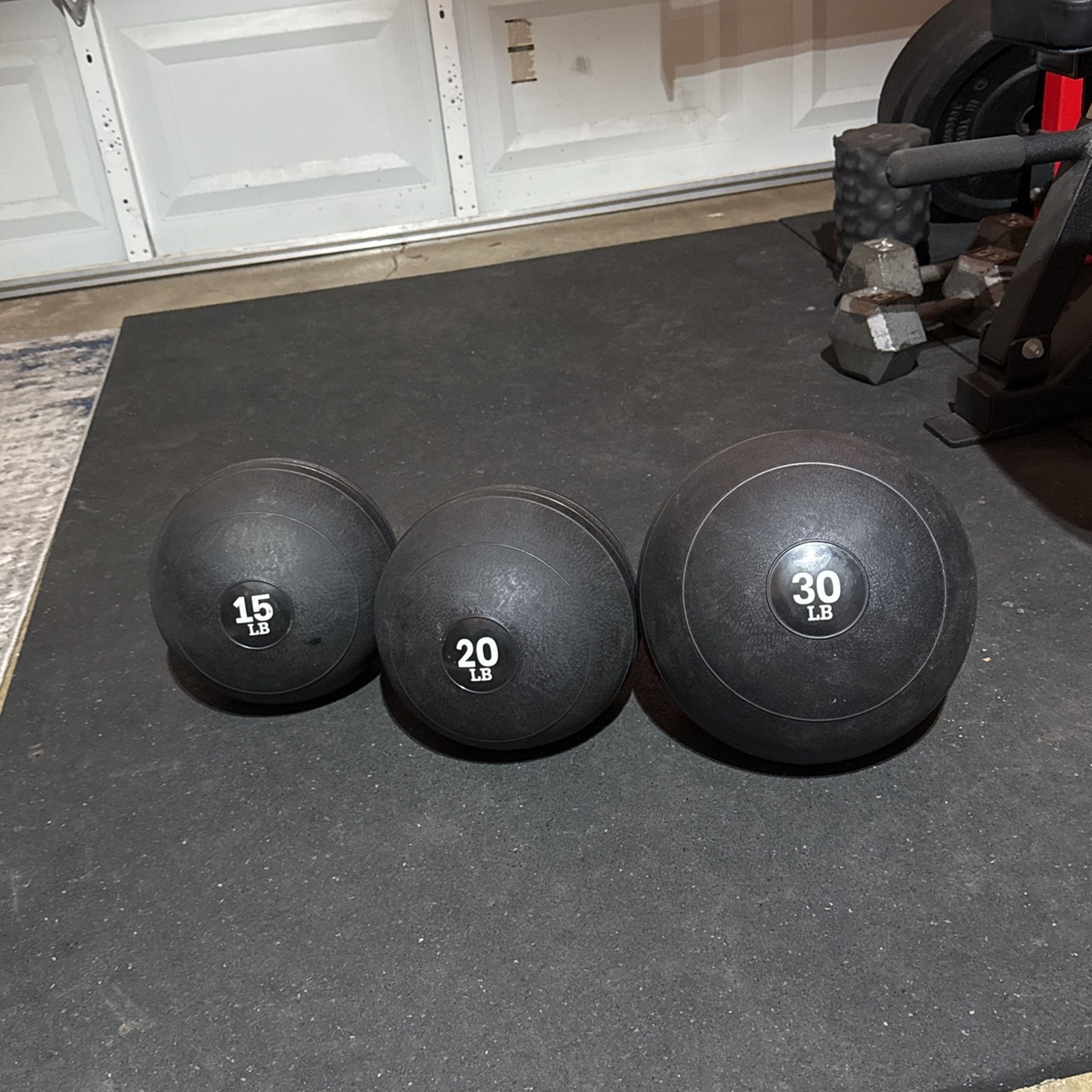 Titan Fitness Slam Balls 15,20,30 Lb for Sale in Spring Valley, CA ...