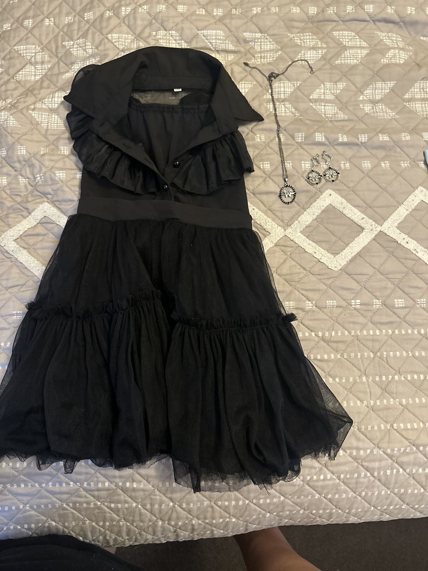 Wednesday Toddler Costume Size 2 for Sale in Huntington Park, CA - OfferUp