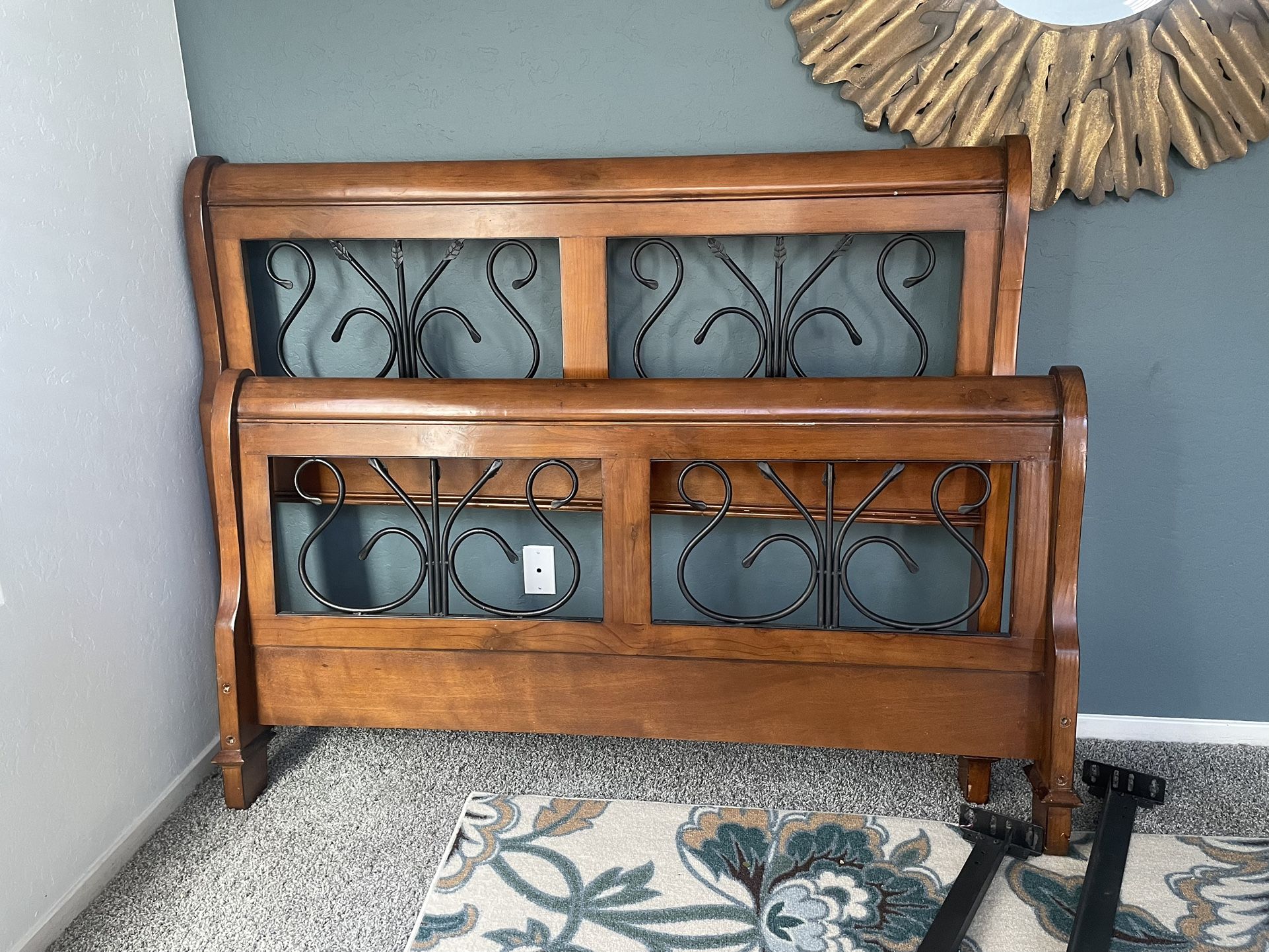 Bed Queen $180 All Included for Sale in Visalia, CA - OfferUp