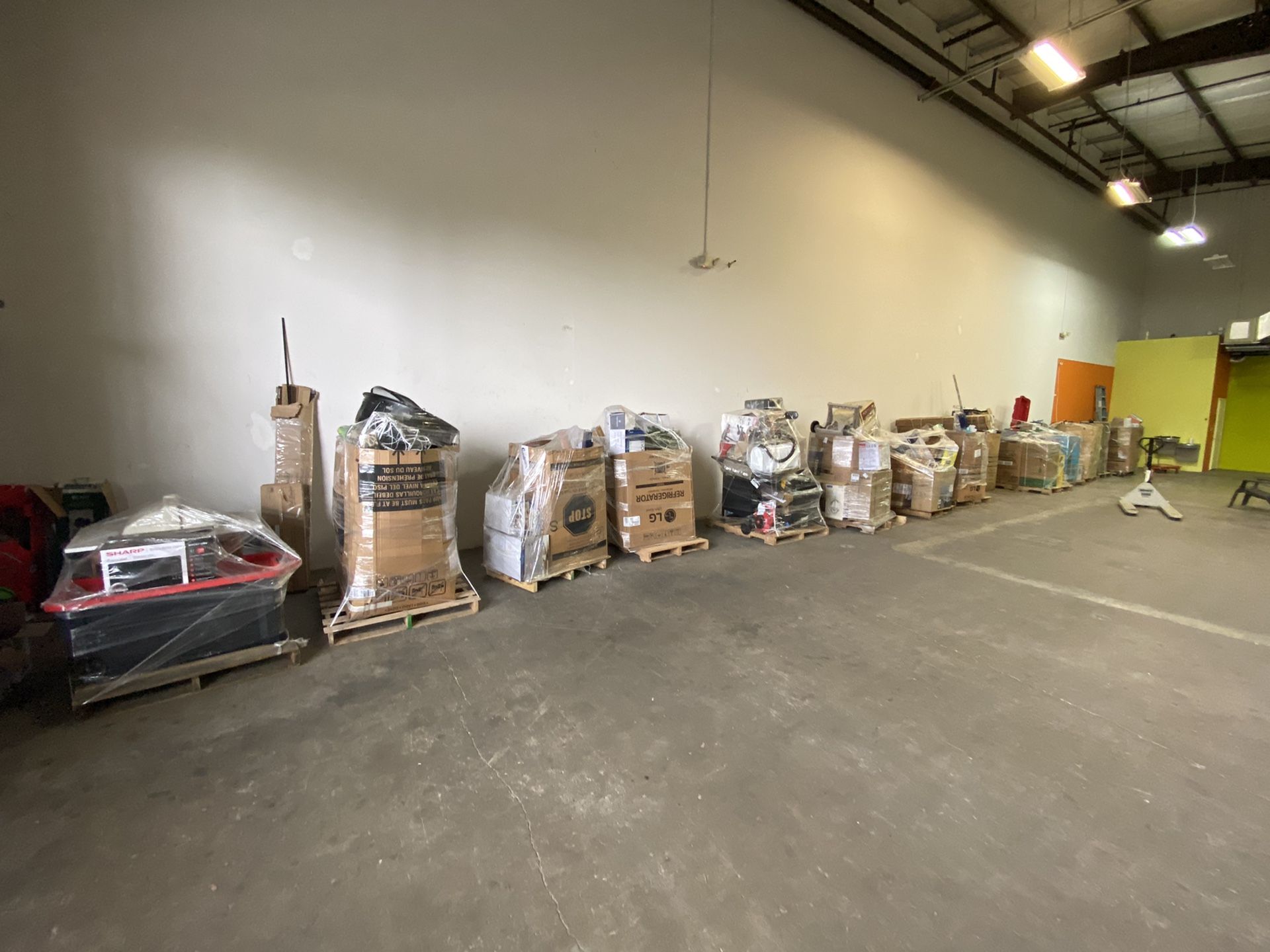 Pallets of returned items for Sale in Orlando, FL - OfferUp