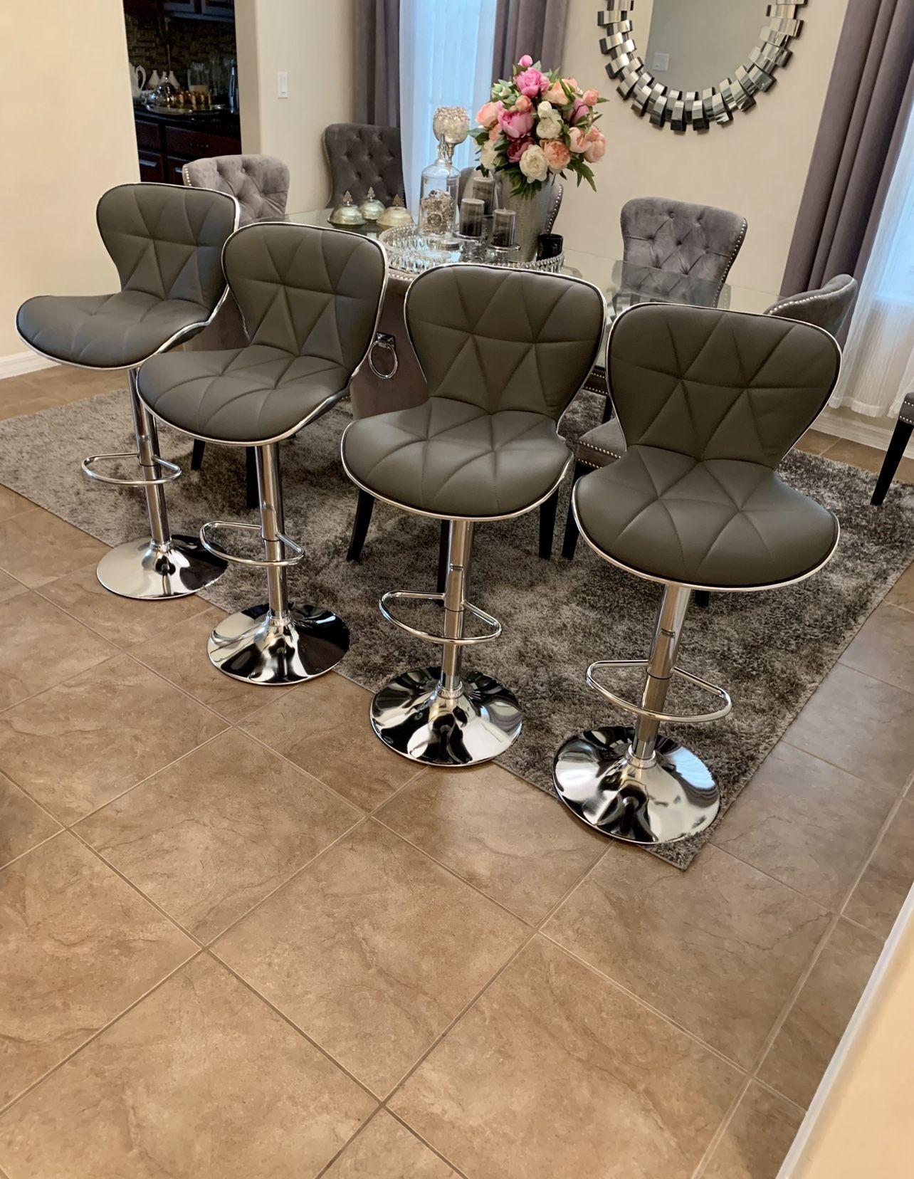 $79 Each Brand New in The Box Bar Stools Adjustable PU Leather Swivel Bar Chair with Shell Back ...