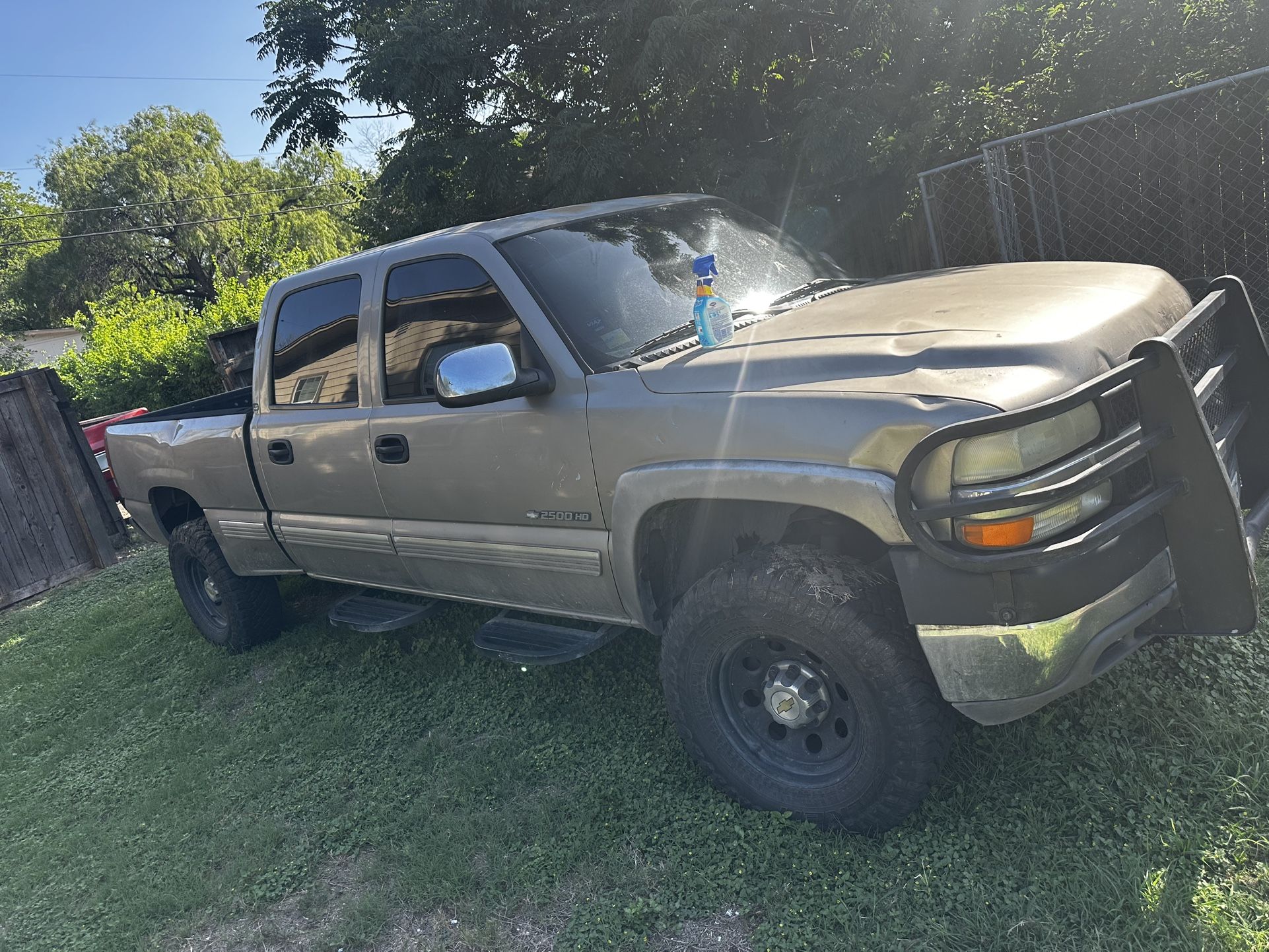 2001 Chevy 2500 for Sale in San Antonio, TX - OfferUp