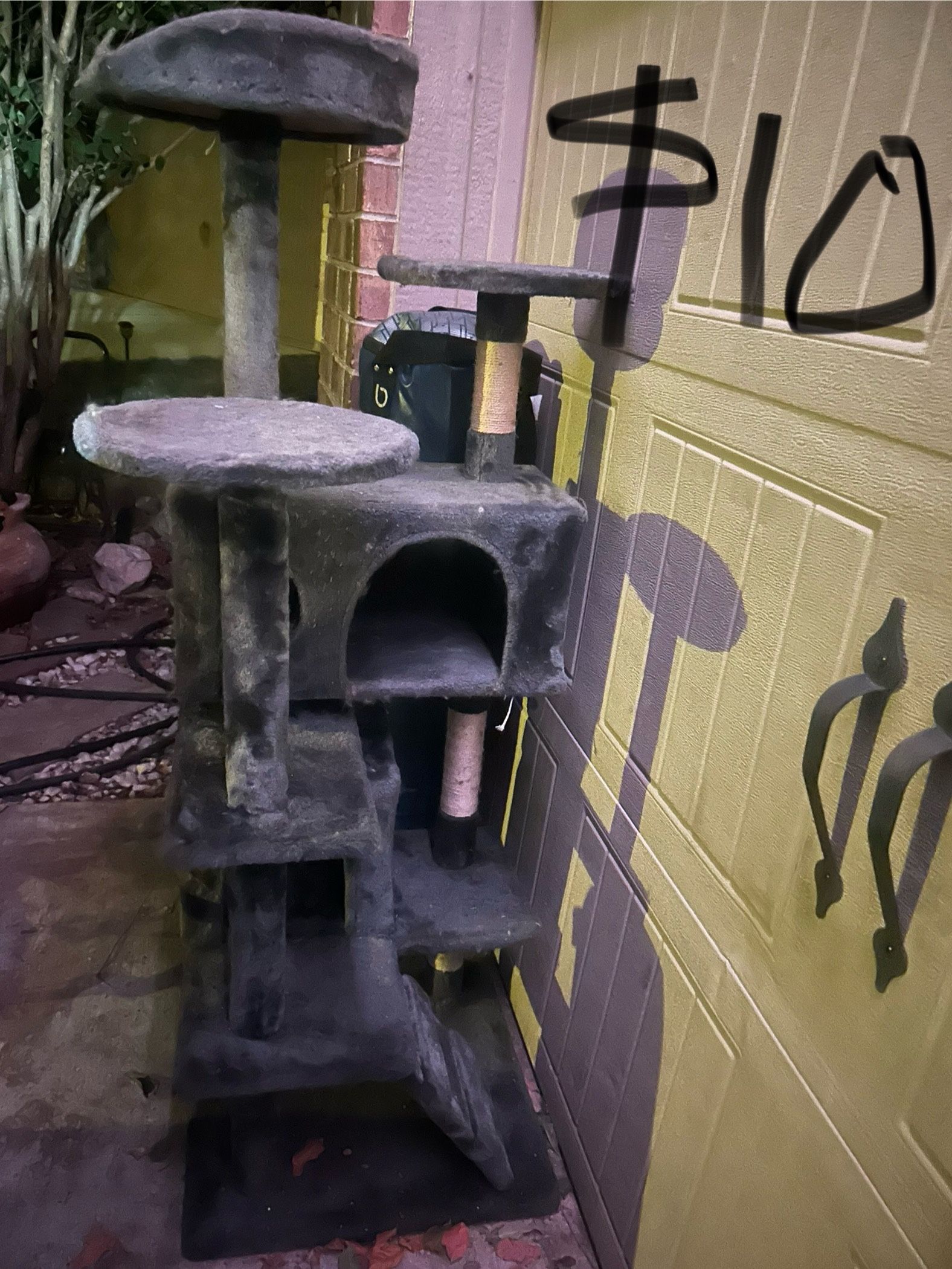 Cat Tree for Sale in San Antonio, TX - OfferUp