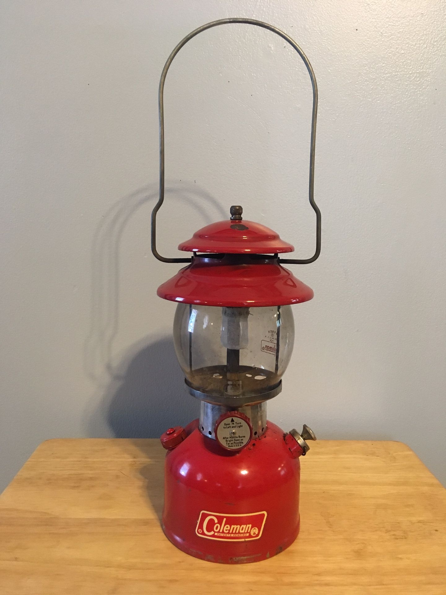 Antique Coleman Single Mantle Lantern Model 200A195! for Sale in ...