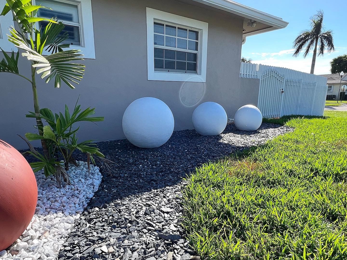 Gardens Spheres. Concrete Spheres. Esferas Para Jardines, Esferas De ...