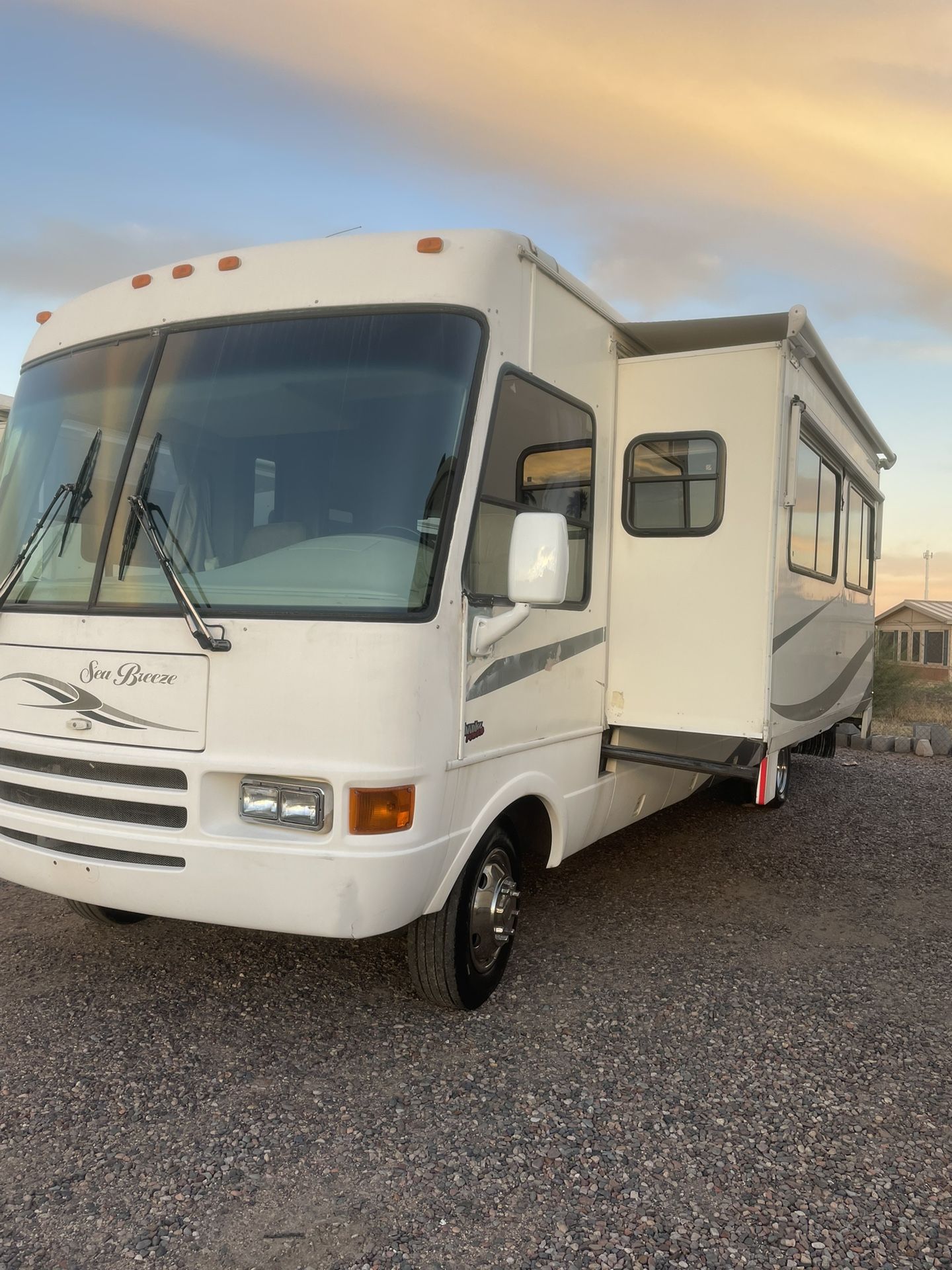 2004 national Seabreeze motorhome 36 feet for Sale in Mesa, AZ - OfferUp